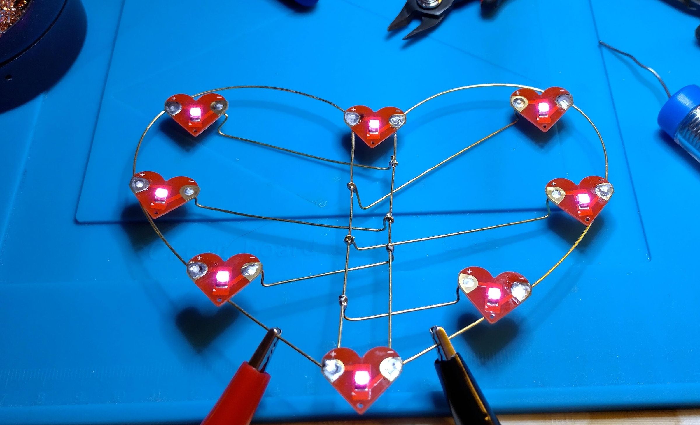 Heart-shaped LED Freeform Circuit : 14 Steps (with Pictures ...