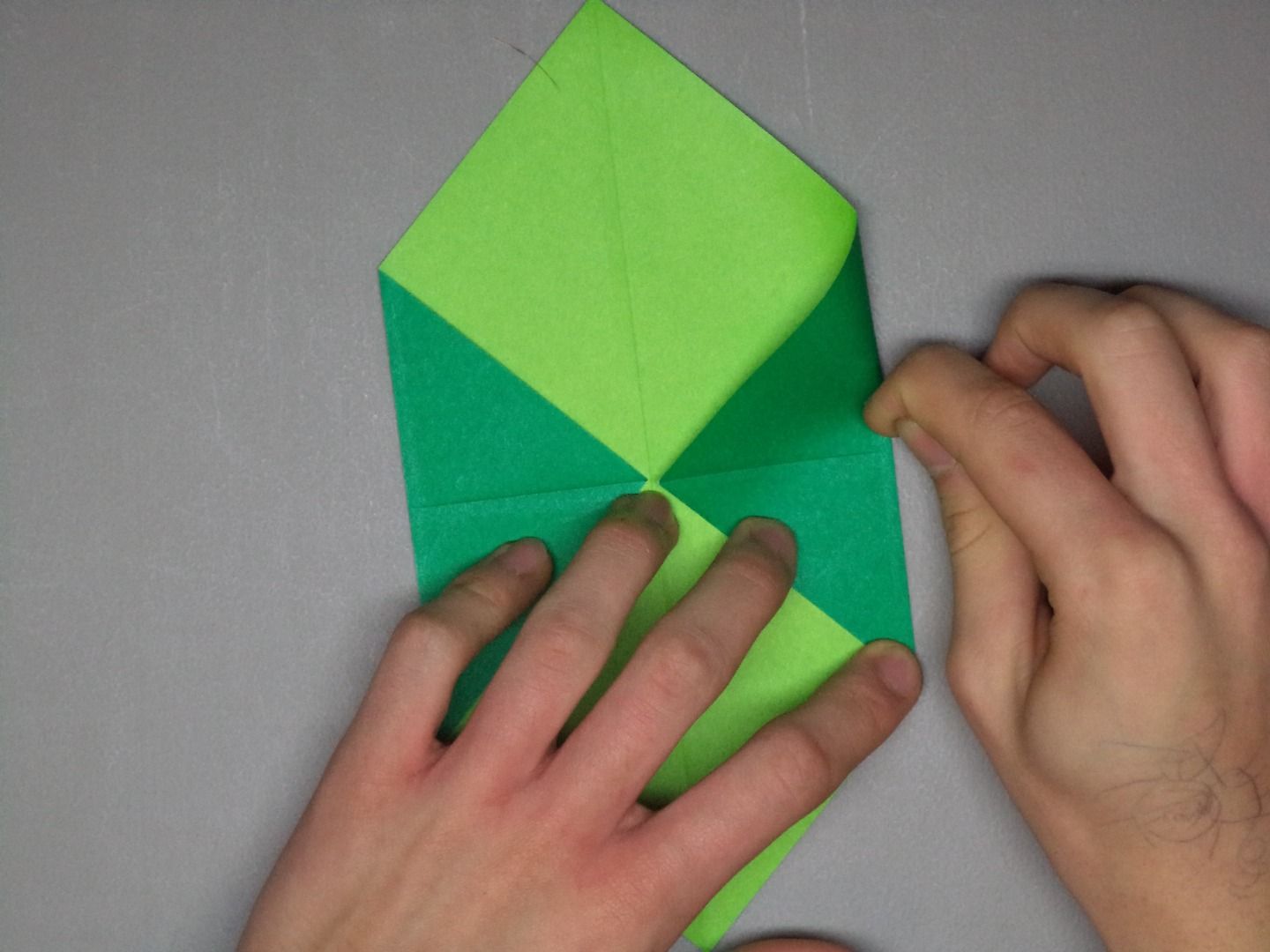 How to Fold an Origami Tank : 17 Steps (with Pictures) - Instructables