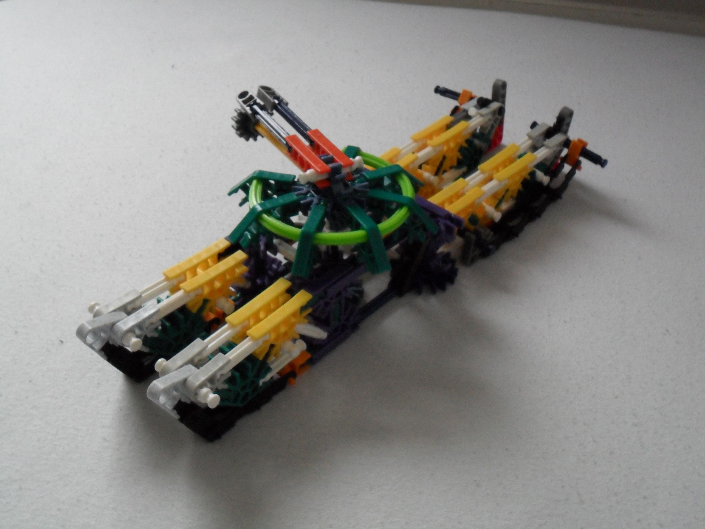 Knex Transformer and R2-D2 - Instructables