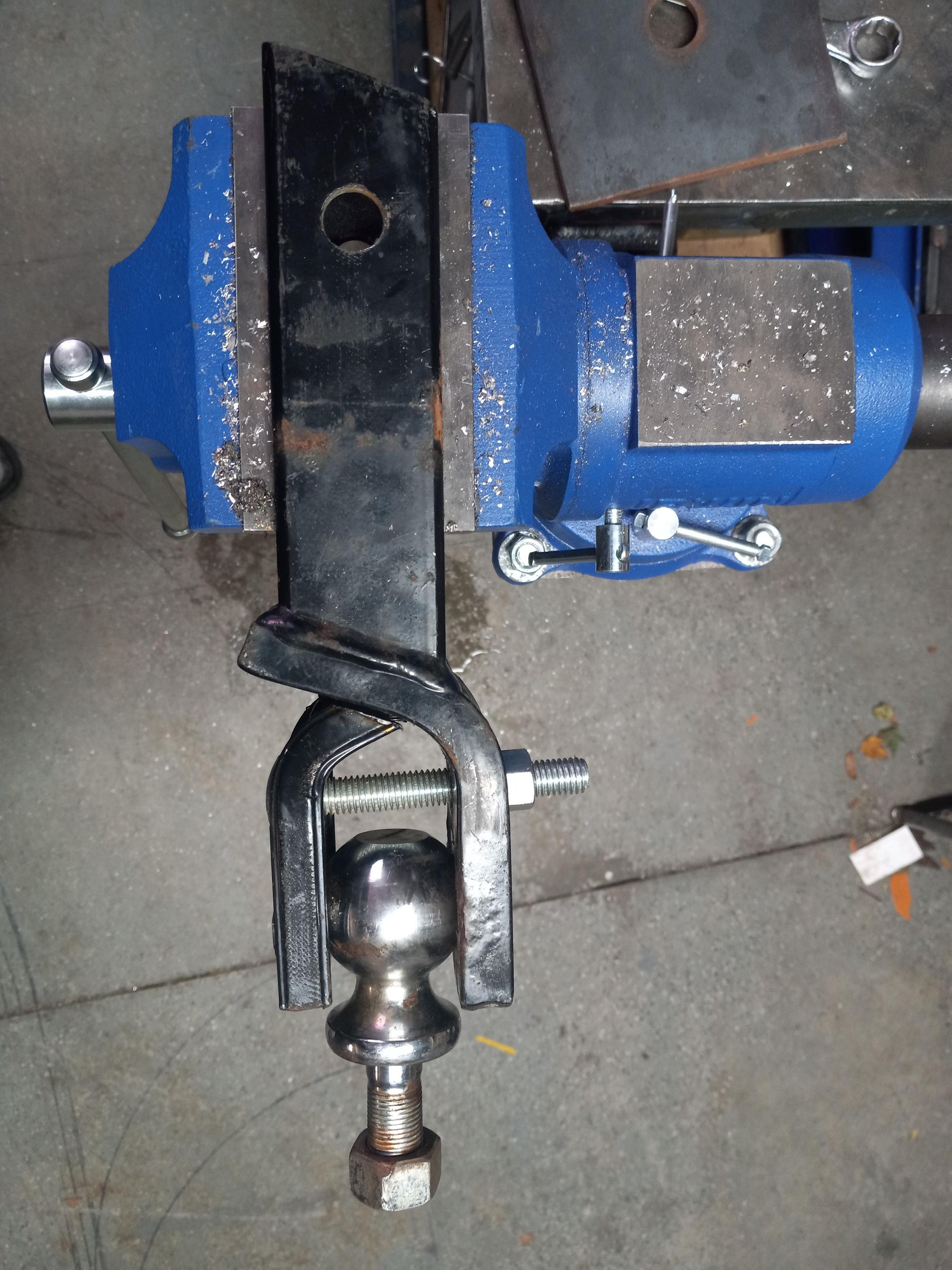 DIY Ball Swivel for Vise/Welding Positioner Out of Reclaimed 2x2 ...