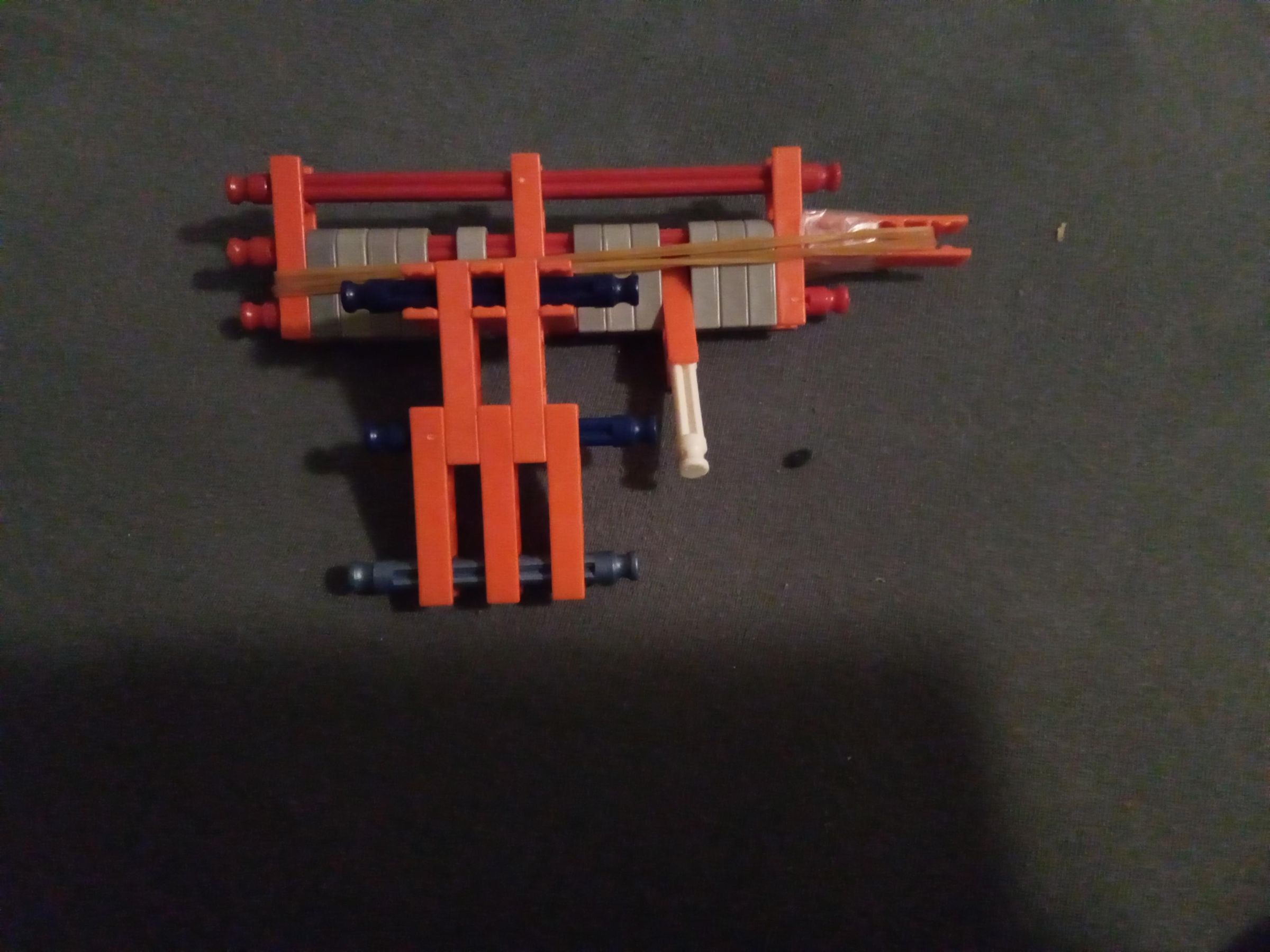 Easy Knex Gun (for Beginners) : 4 Steps - Instructables