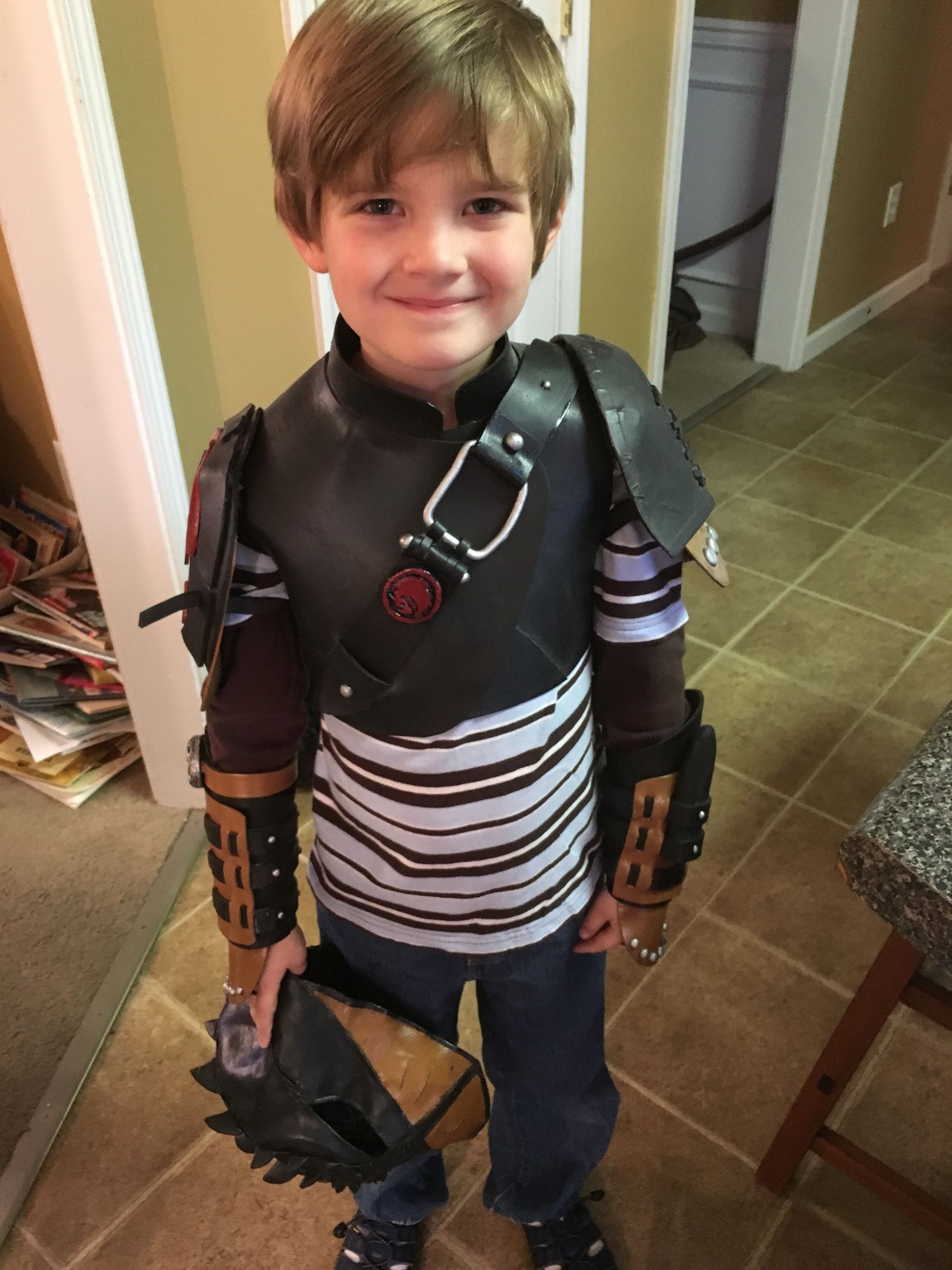 Hiccup Costume (HTTYD 2) : 11 Steps (with Pictures) - Instructables