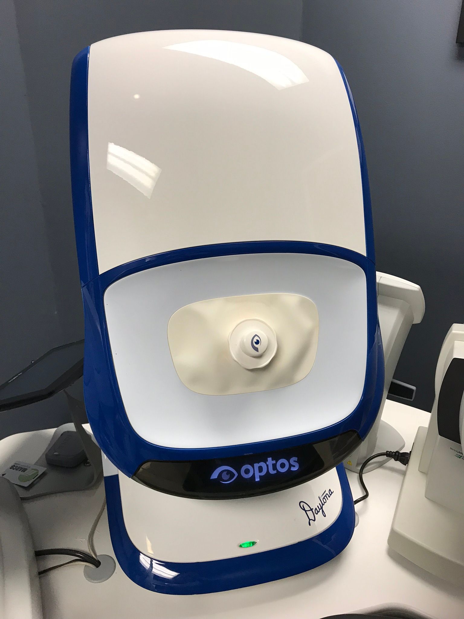 How to Clean Optos Daytona Retinal Camera : 3 Steps - Instructables