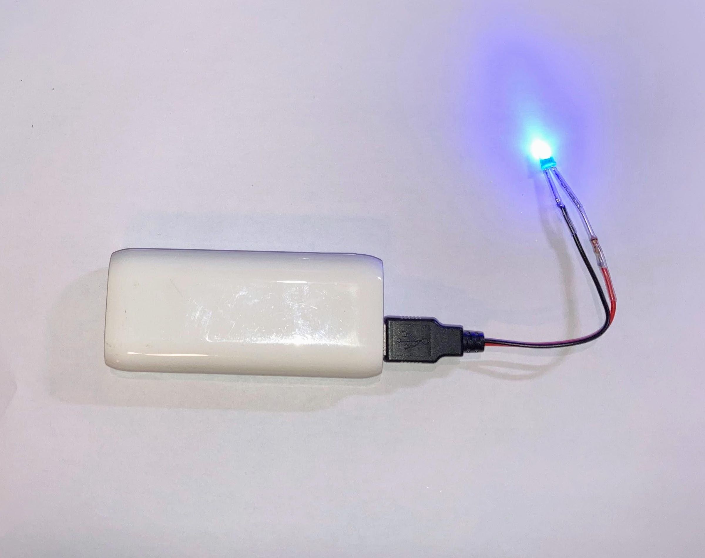 Learn to Solder: USB LED : 3 Steps (with Pictures) - Instructables