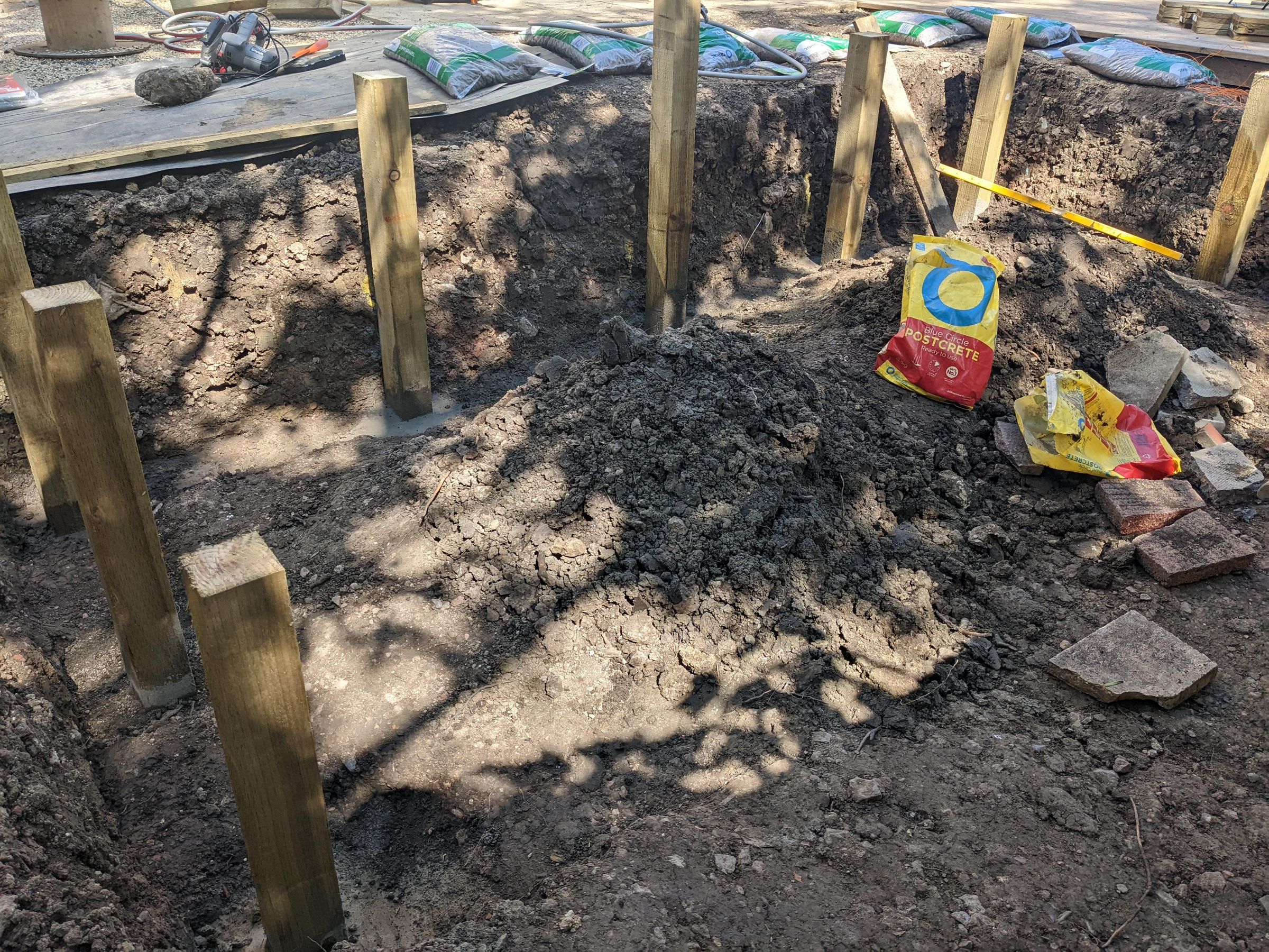 Creating a Beautiful Tiered Garden From a Boring New Build Slope : 8 ...
