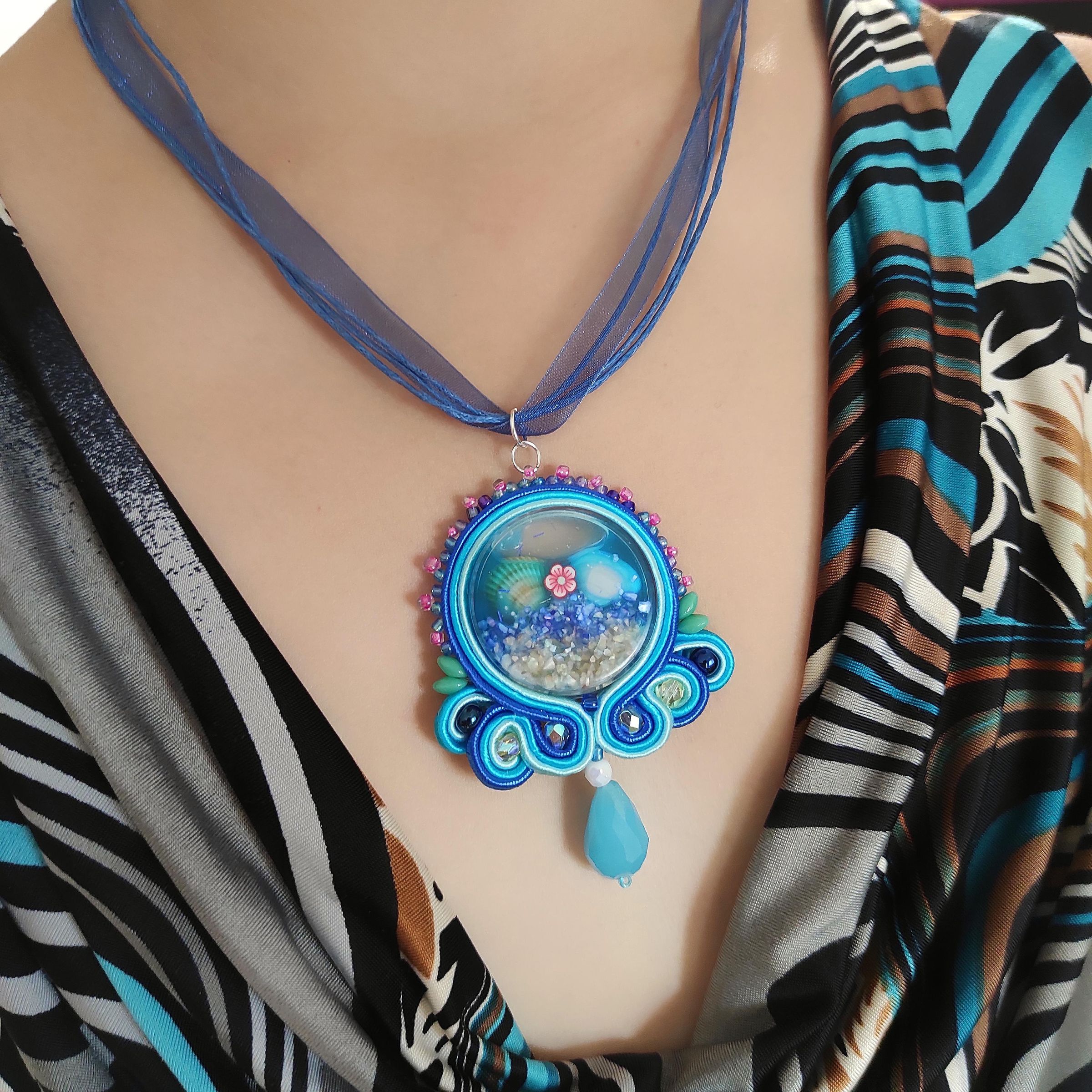 My Holiday in a Ocean Pendant : 12 Steps (with Pictures) - Instructables