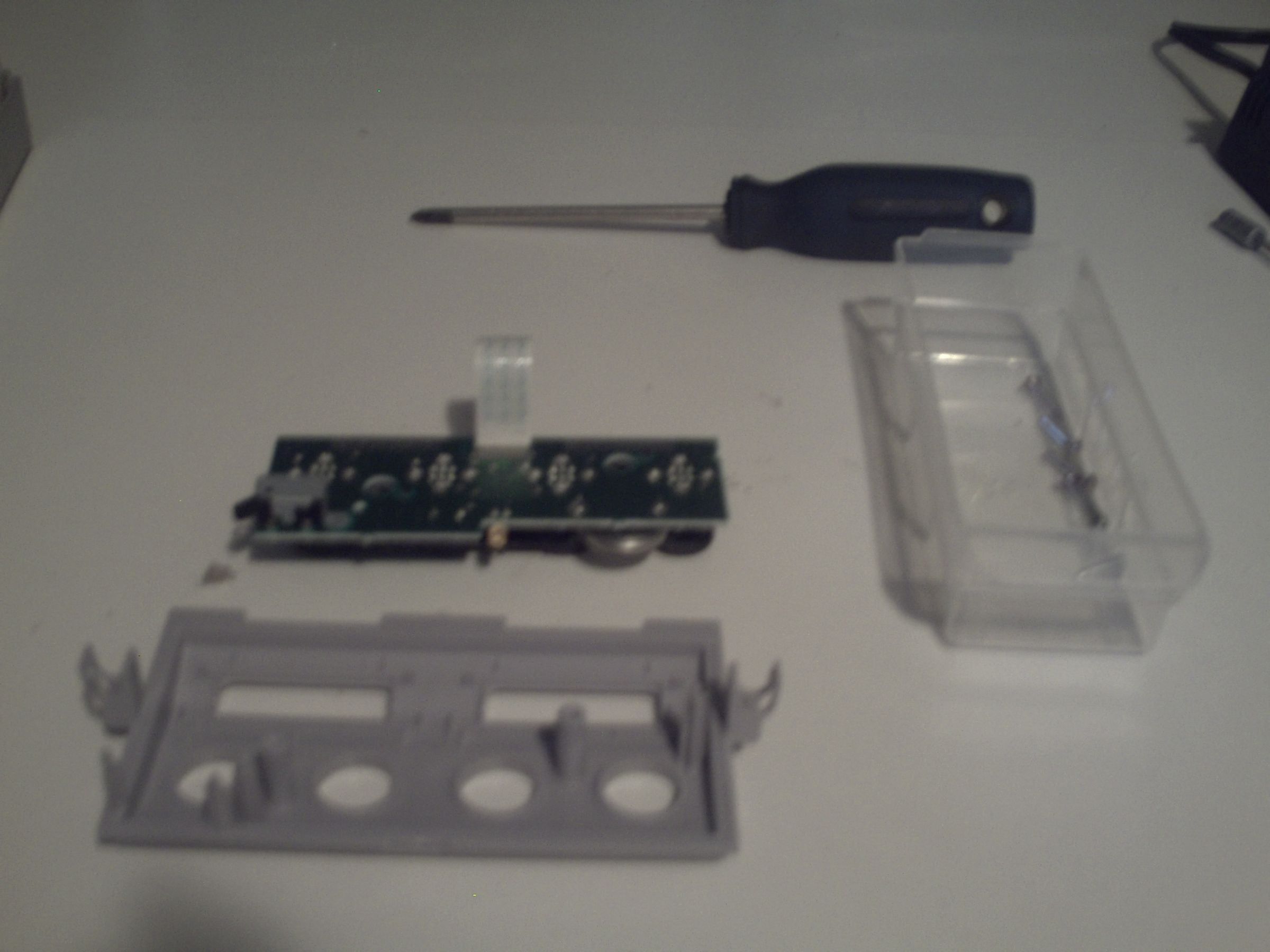 How to Replace the Power Light in Your Nintendo Gamecube : 6 Steps ...