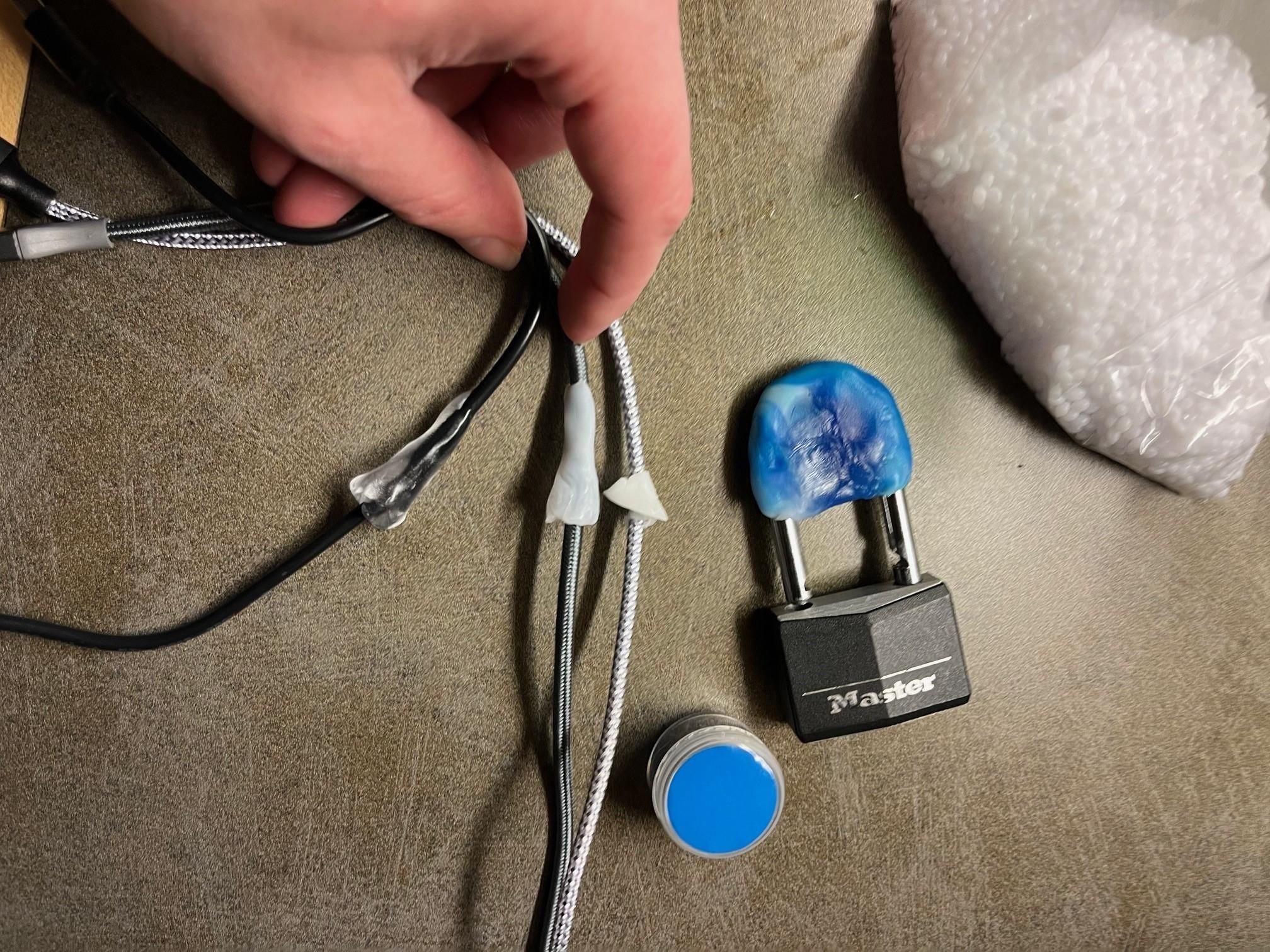 Ugly Sturdy Secure Charging Station : 5 Steps - Instructables