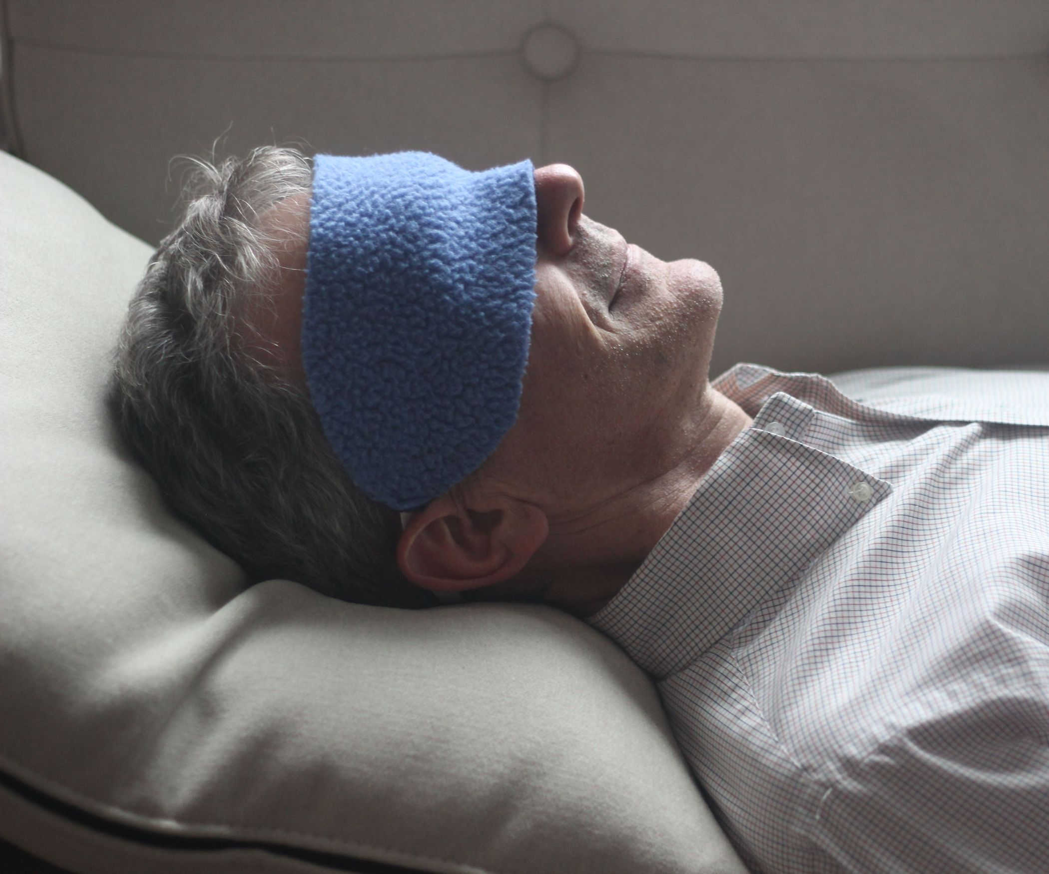 Super Easy Sleep Mask : 3 Steps (with Pictures) - Instructables