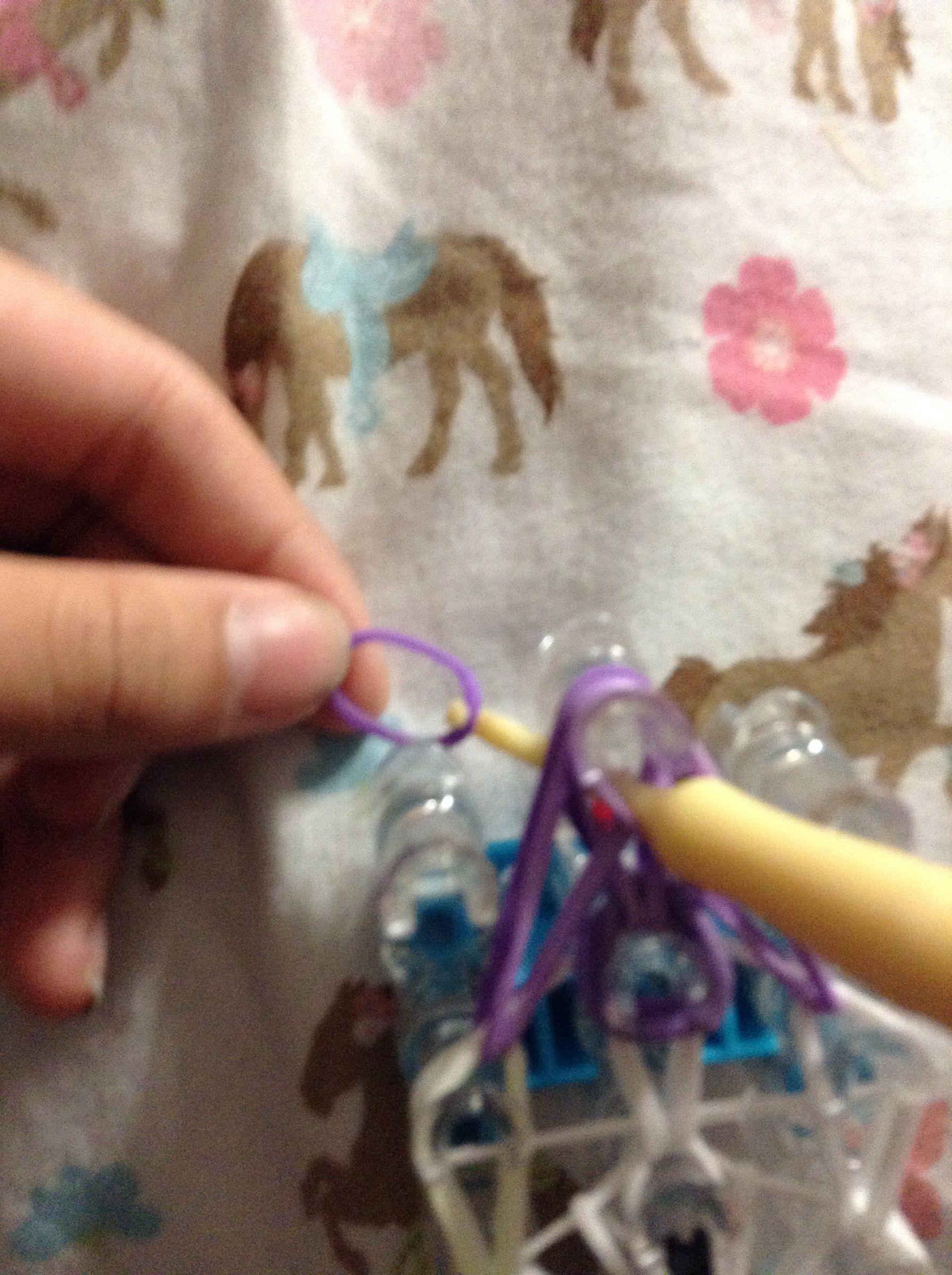 Rainbow Loom Poodle : 31 Steps - Instructables