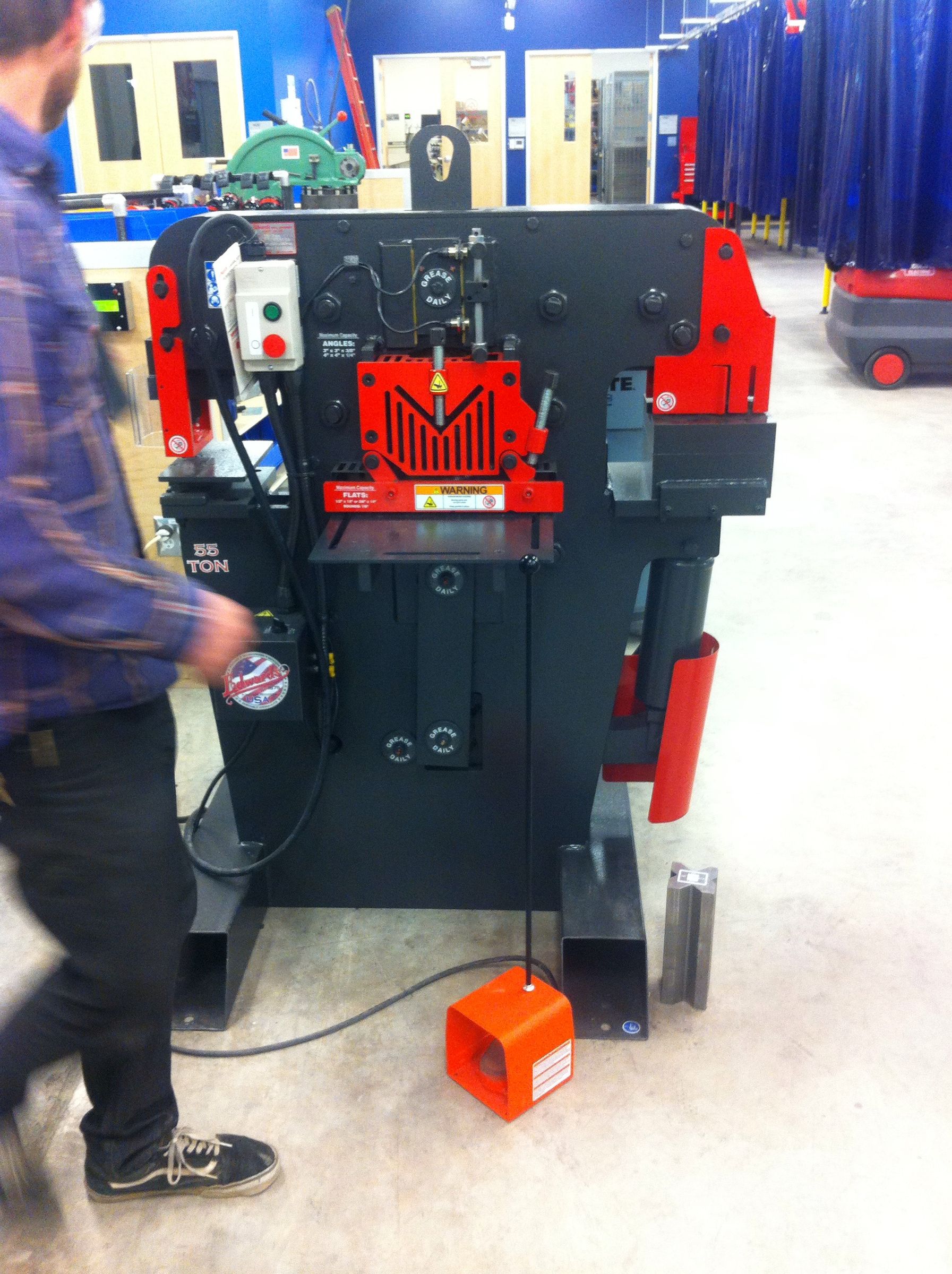 Ironworker and Hydraulic Bender at Techshop : 4 Steps - Instructables