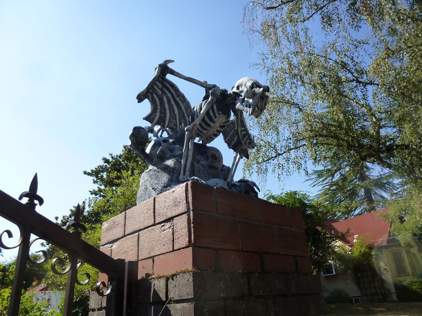 Pillar Gargoyles : 7 Steps (with Pictures) - Instructables