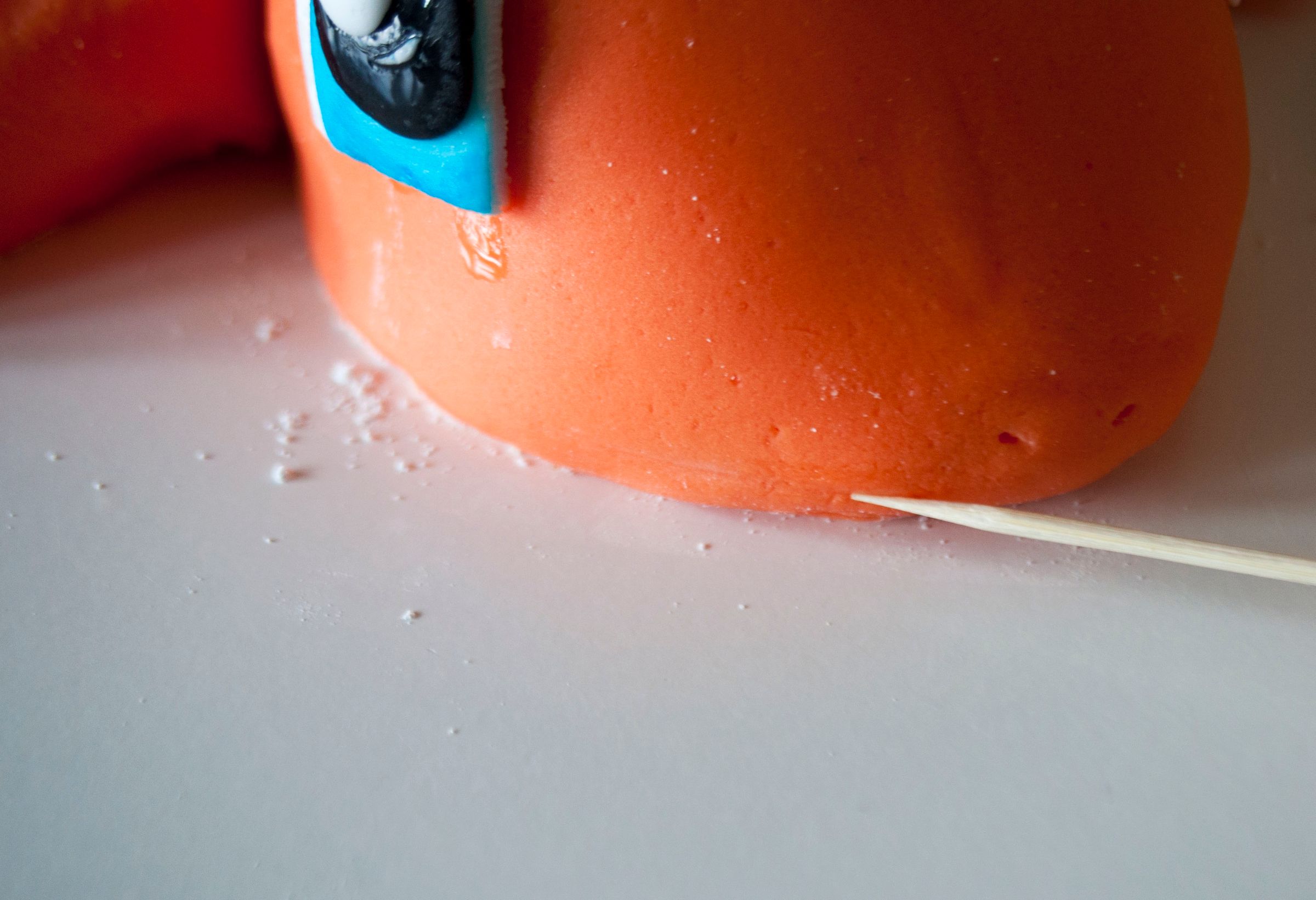 Charmander Cake : 11 Steps (with Pictures) - Instructables