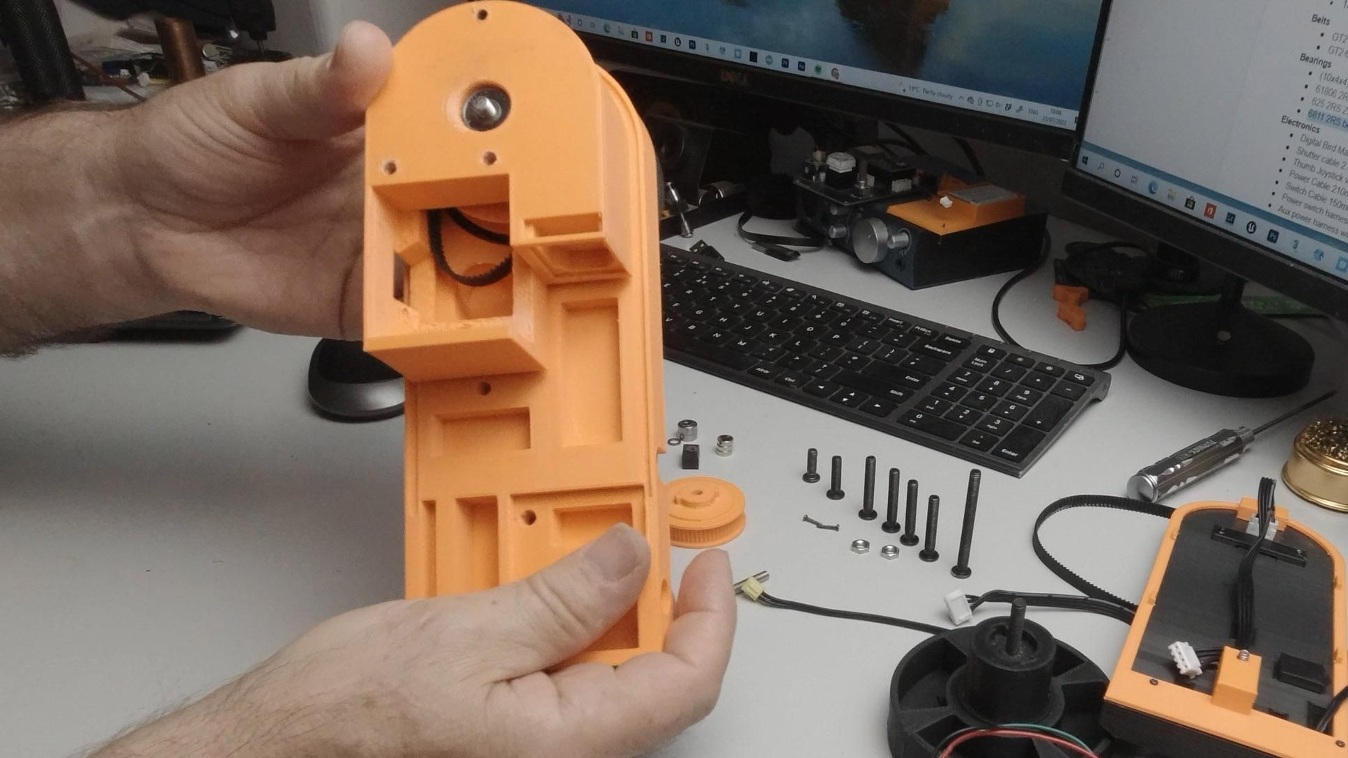 Camera Pan Tilt Head Fully Programable With WIFI PTZ Capability : 26 ...