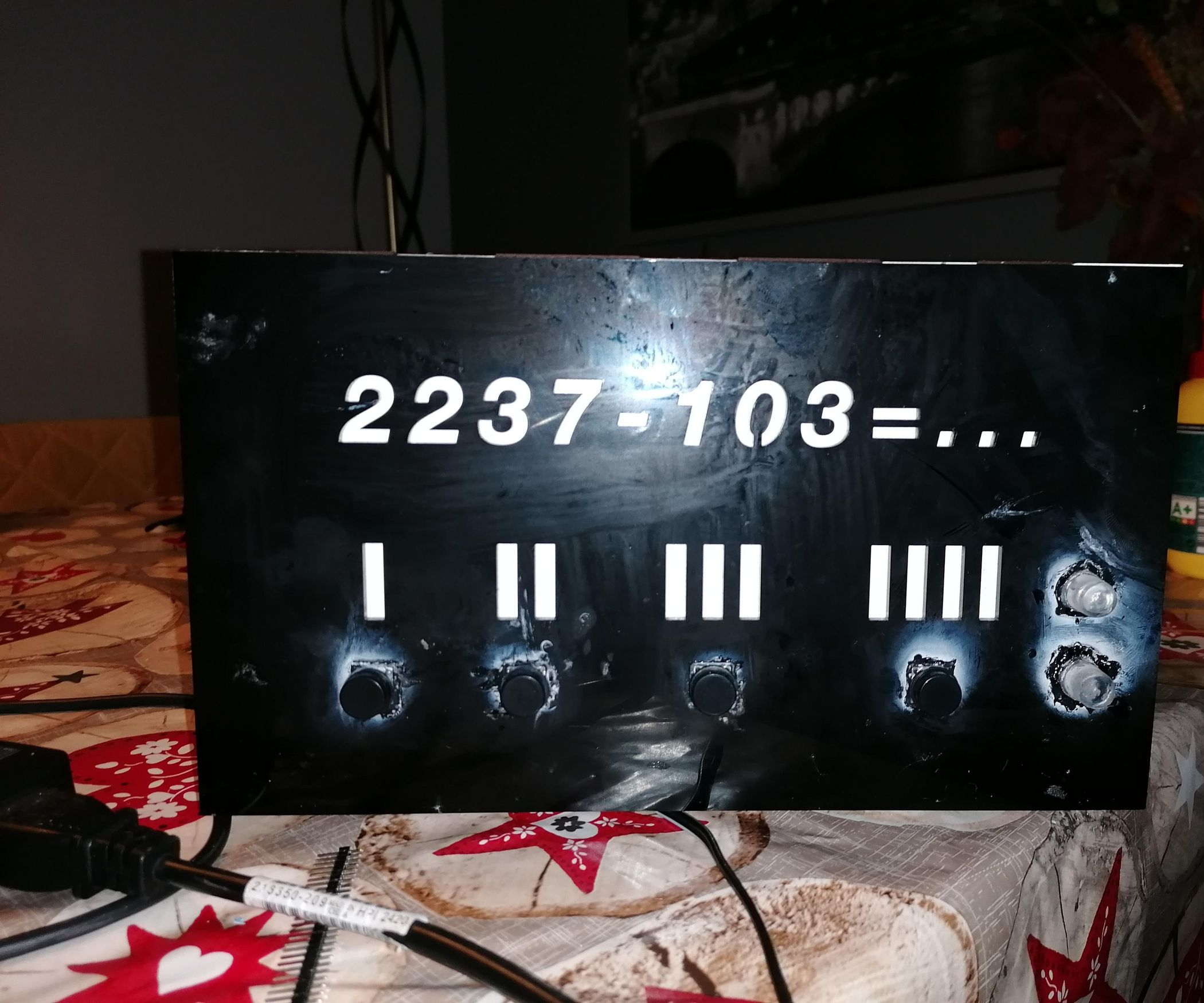 Button-combination-puzzle - Instructables