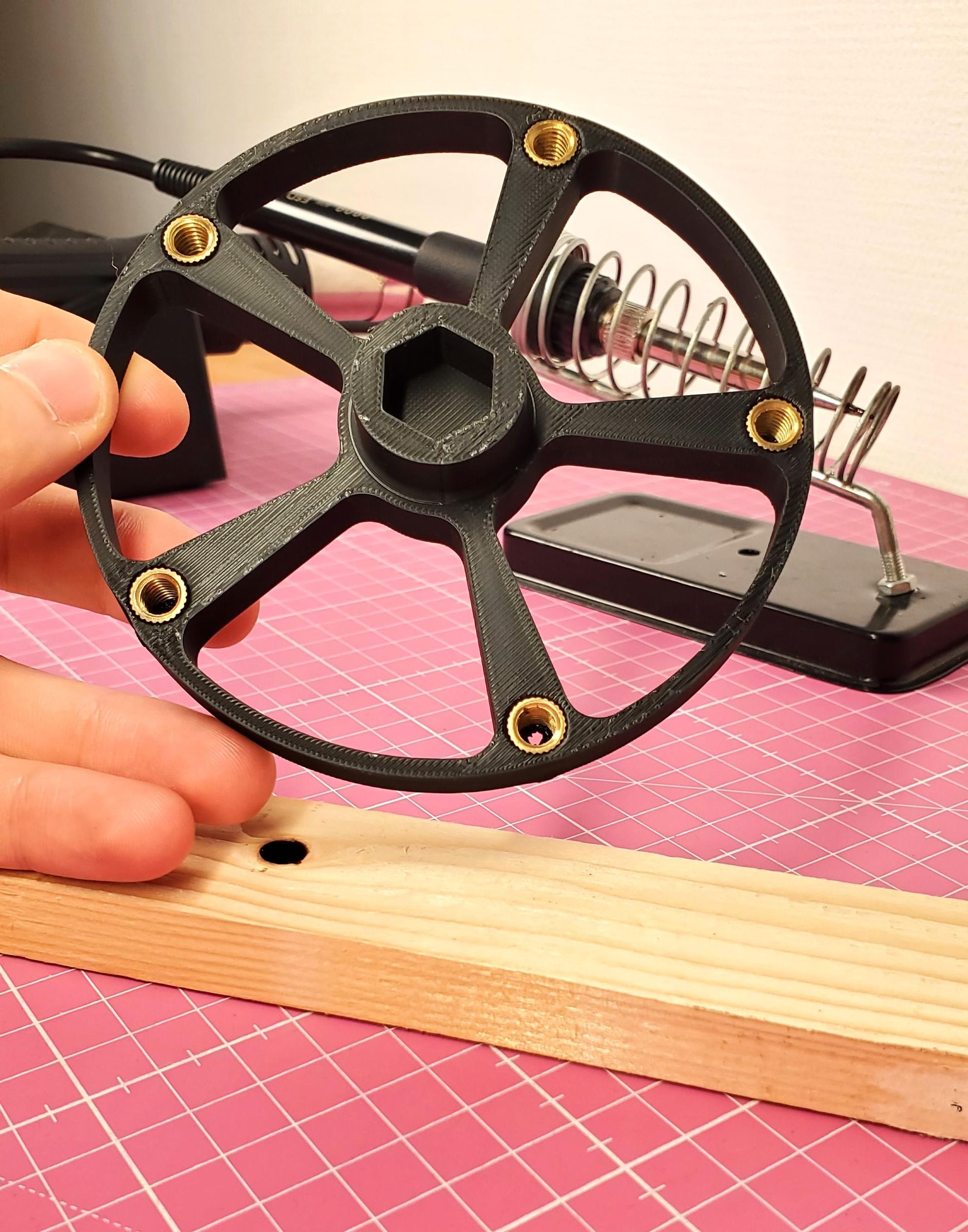 3D Printed Fishing Lure Rotating Drying Station : 13 Steps (with ...