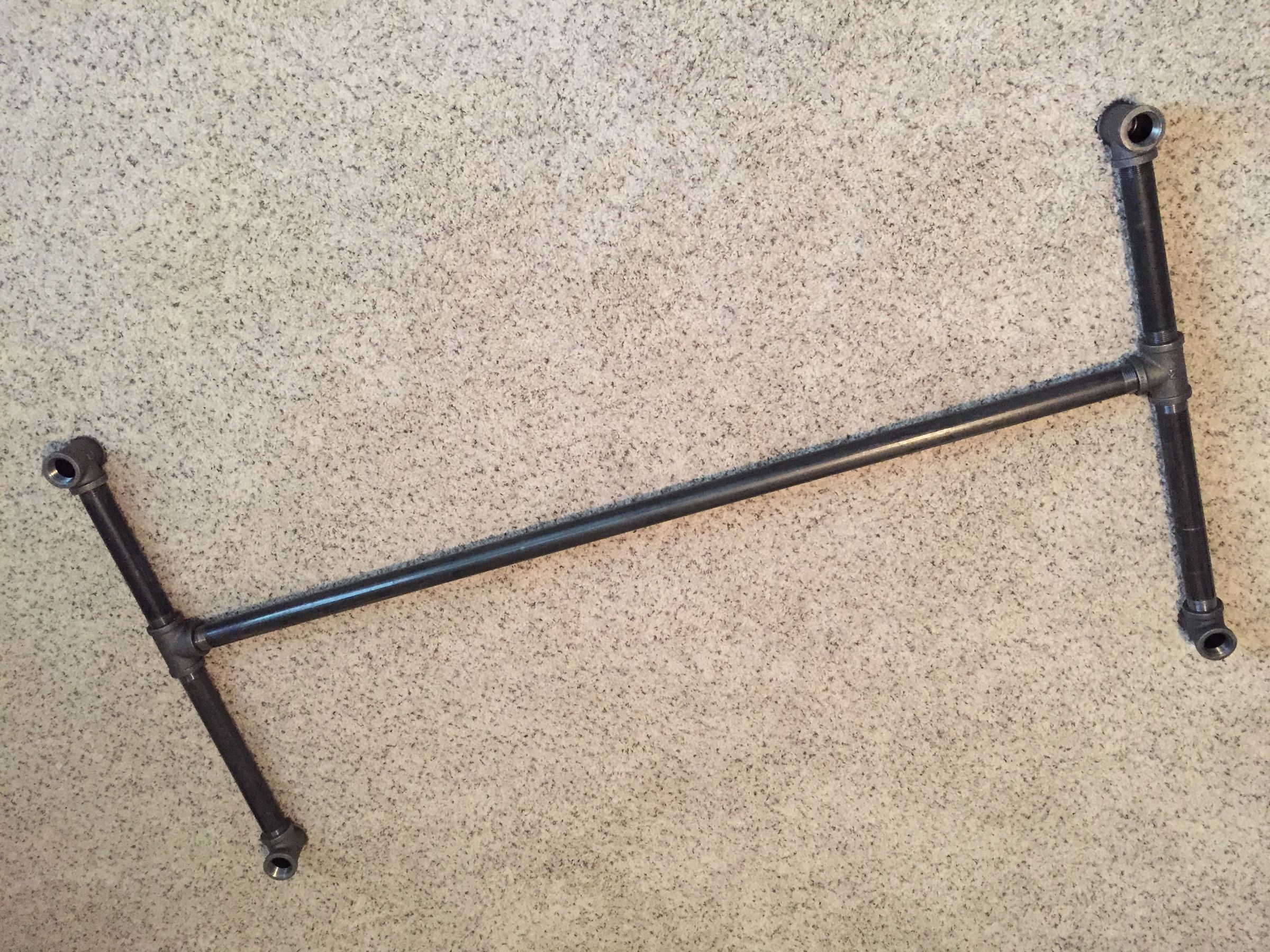Black Pipe Standing Desk : 8 Steps (with Pictures) - Instructables