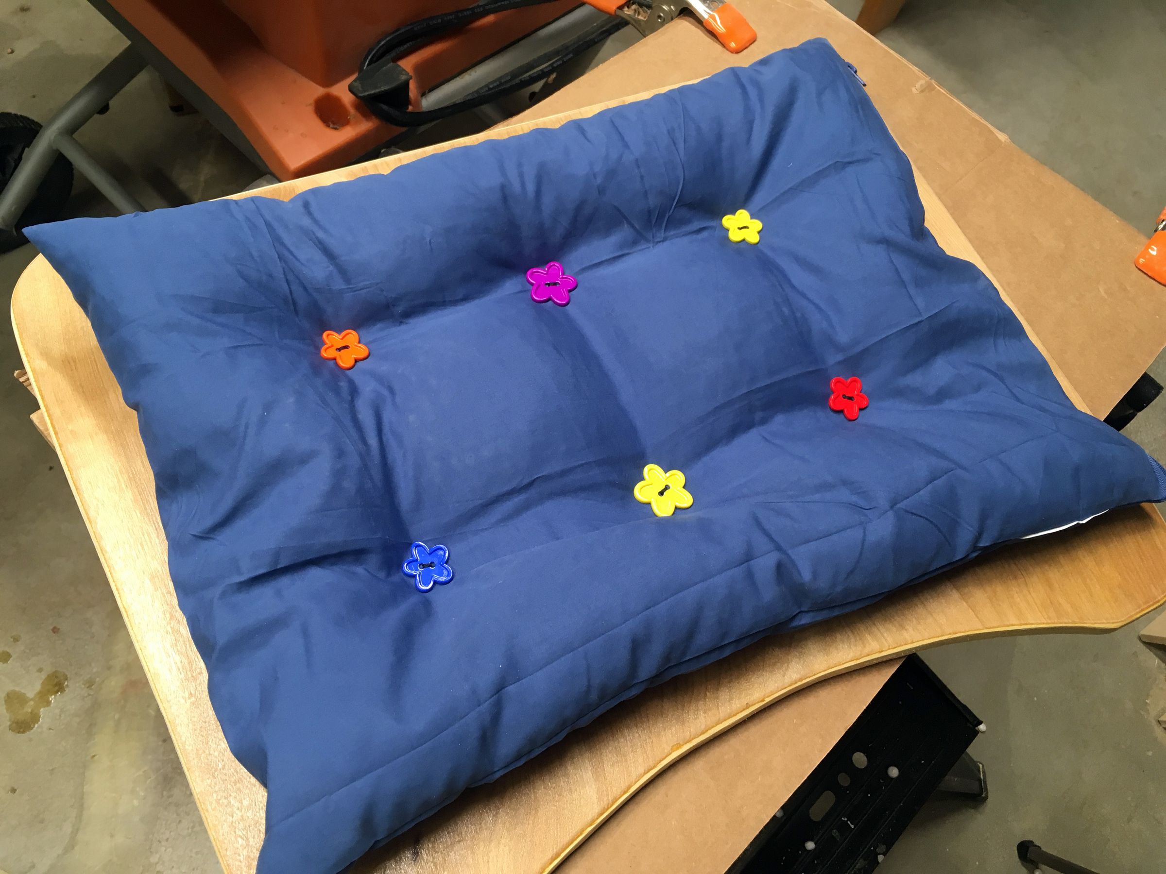 Personalized Lapdesk : 12 Steps (with Pictures) - Instructables