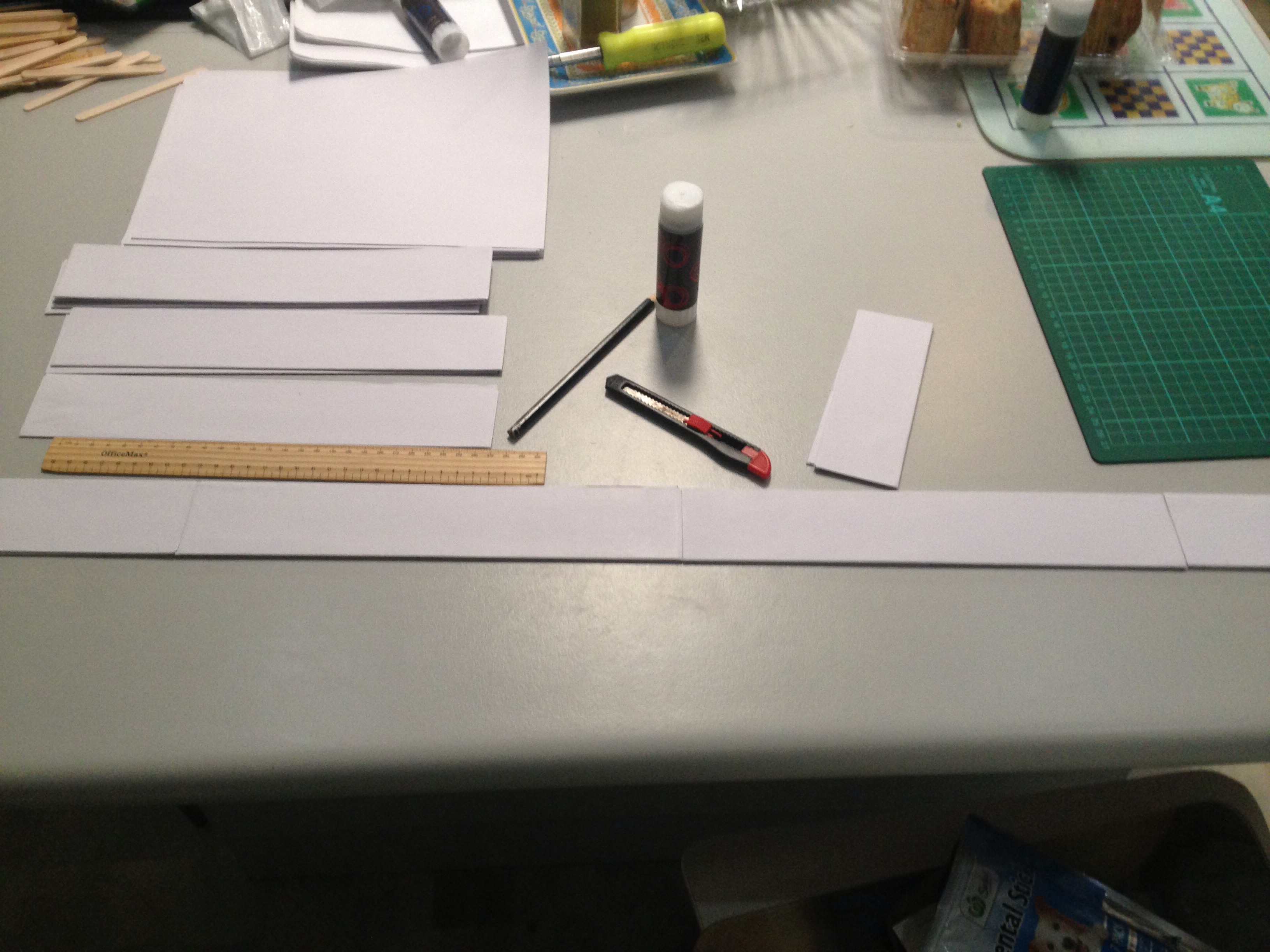Paper Samurai Sword : 8 Steps - Instructables
