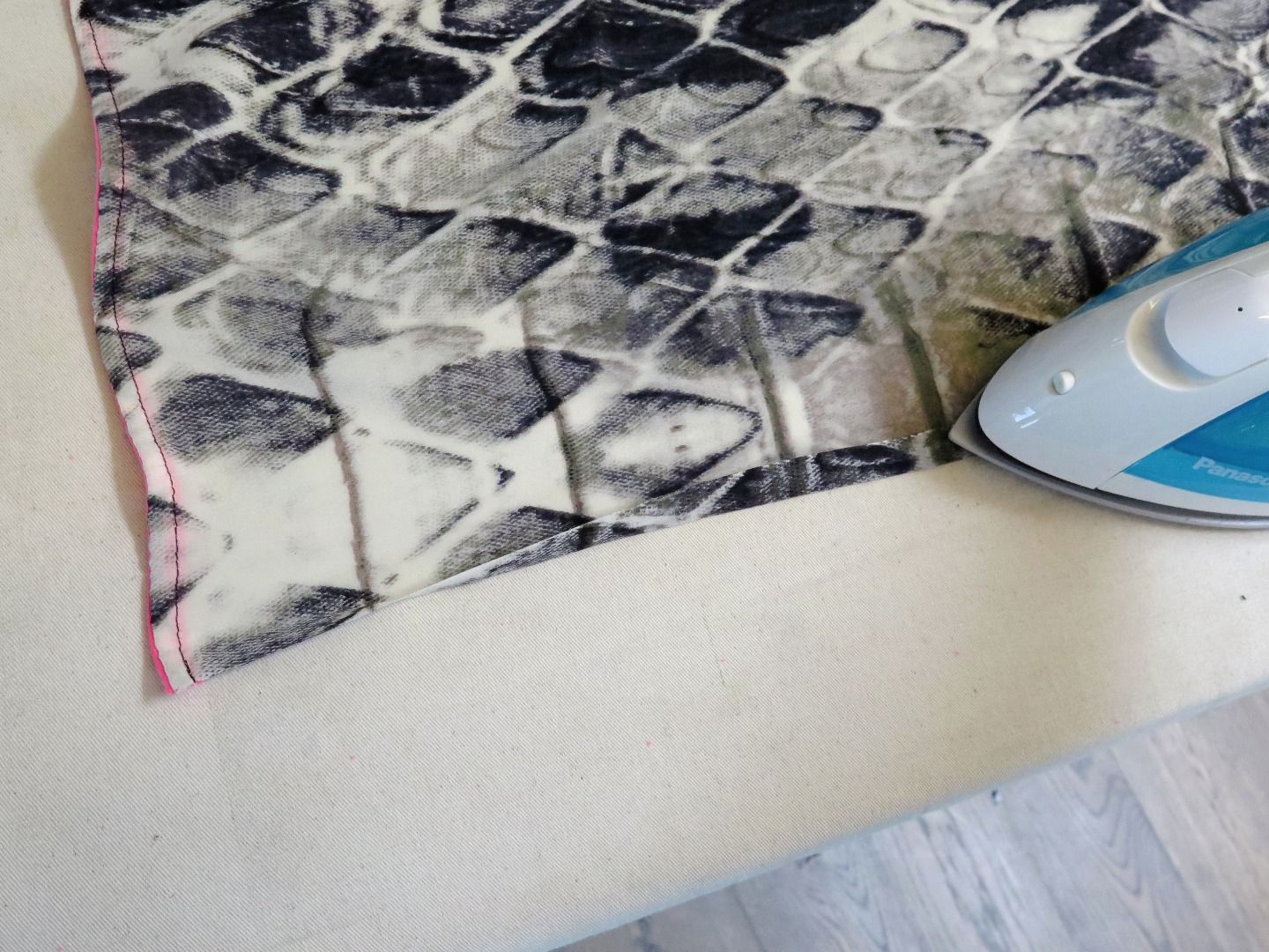 The Really Simple Rectangle Shirt : 12 Steps (with Pictures ...