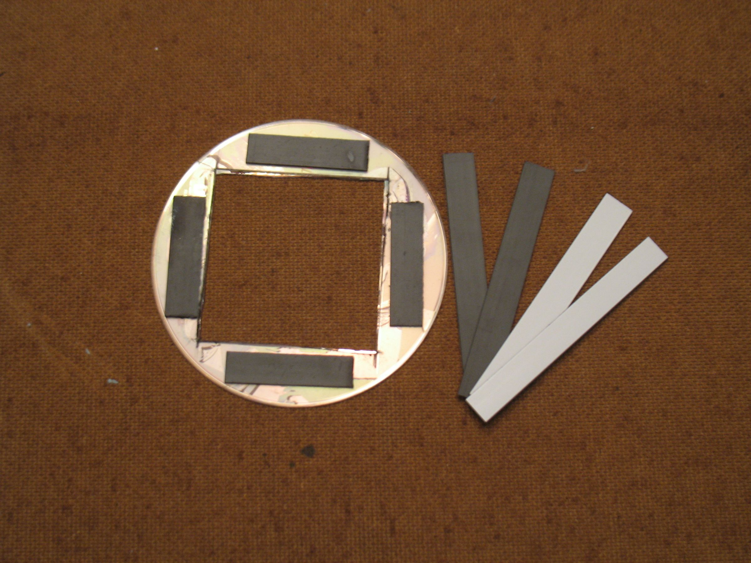 How to Make a Picture Frame Using an Old CD : 6 Steps - Instructables