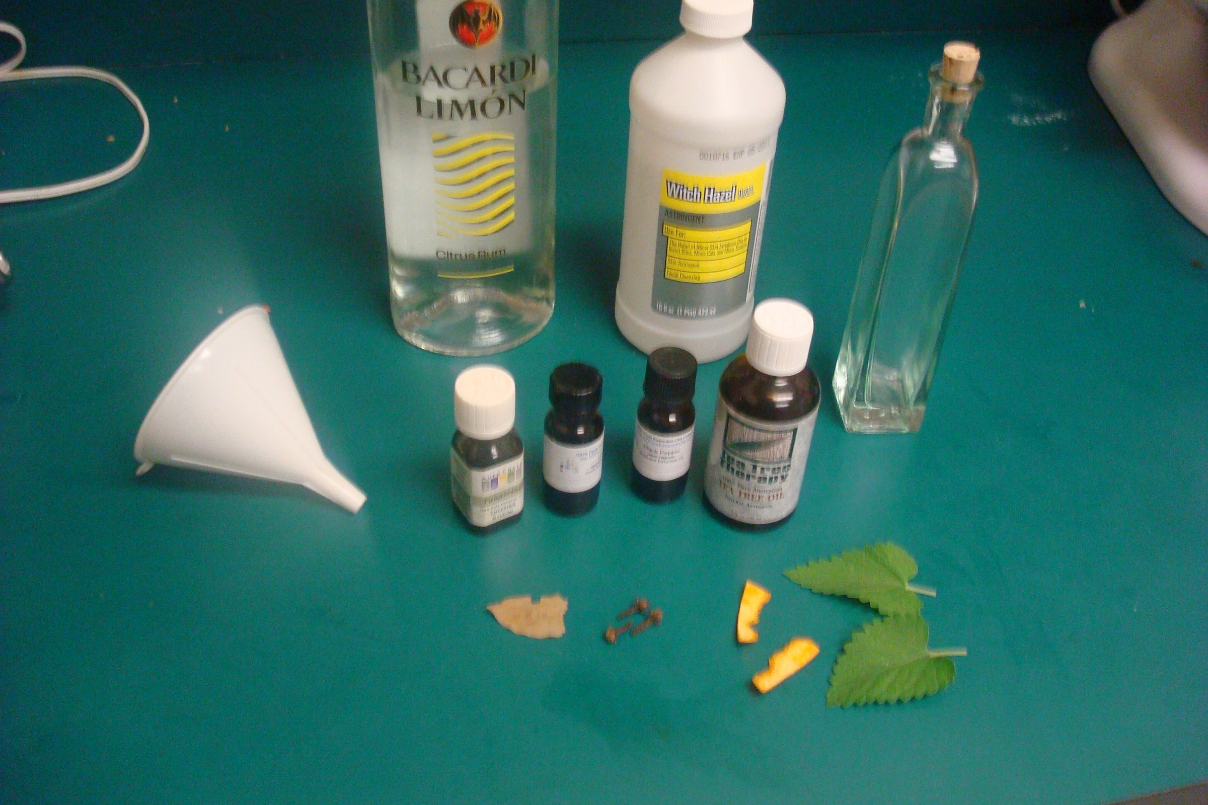 Homemade Aftershave : 5 Steps - Instructables
