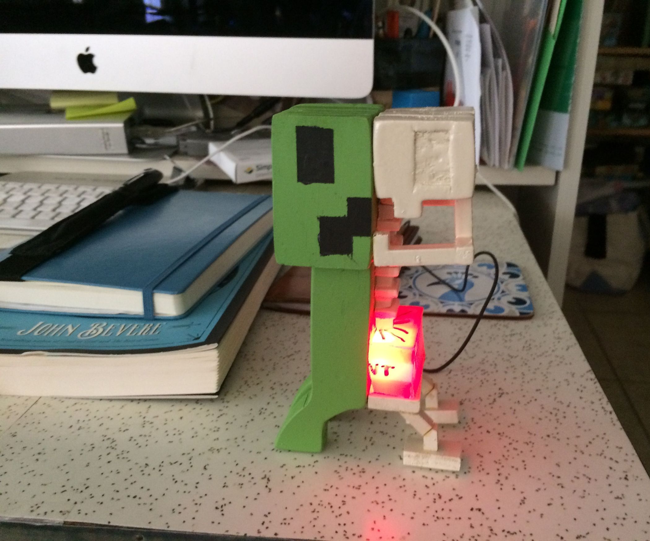 DIY USB Creeper Nightlight : 8 Steps (with Pictures) - Instructables