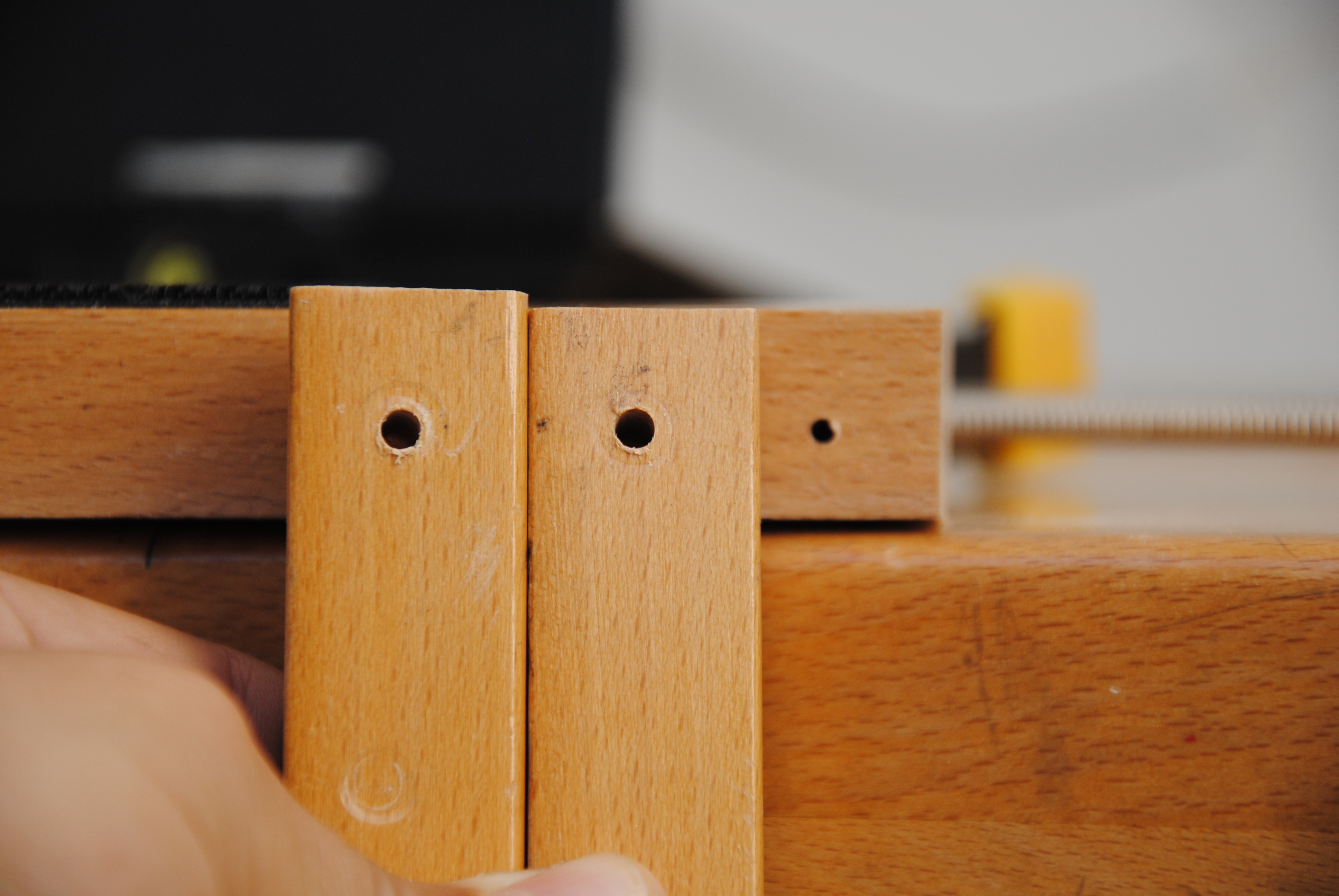 How to Make a Wooden Laptop Stand (Adjustable Angle) : 5 Steps (with ...