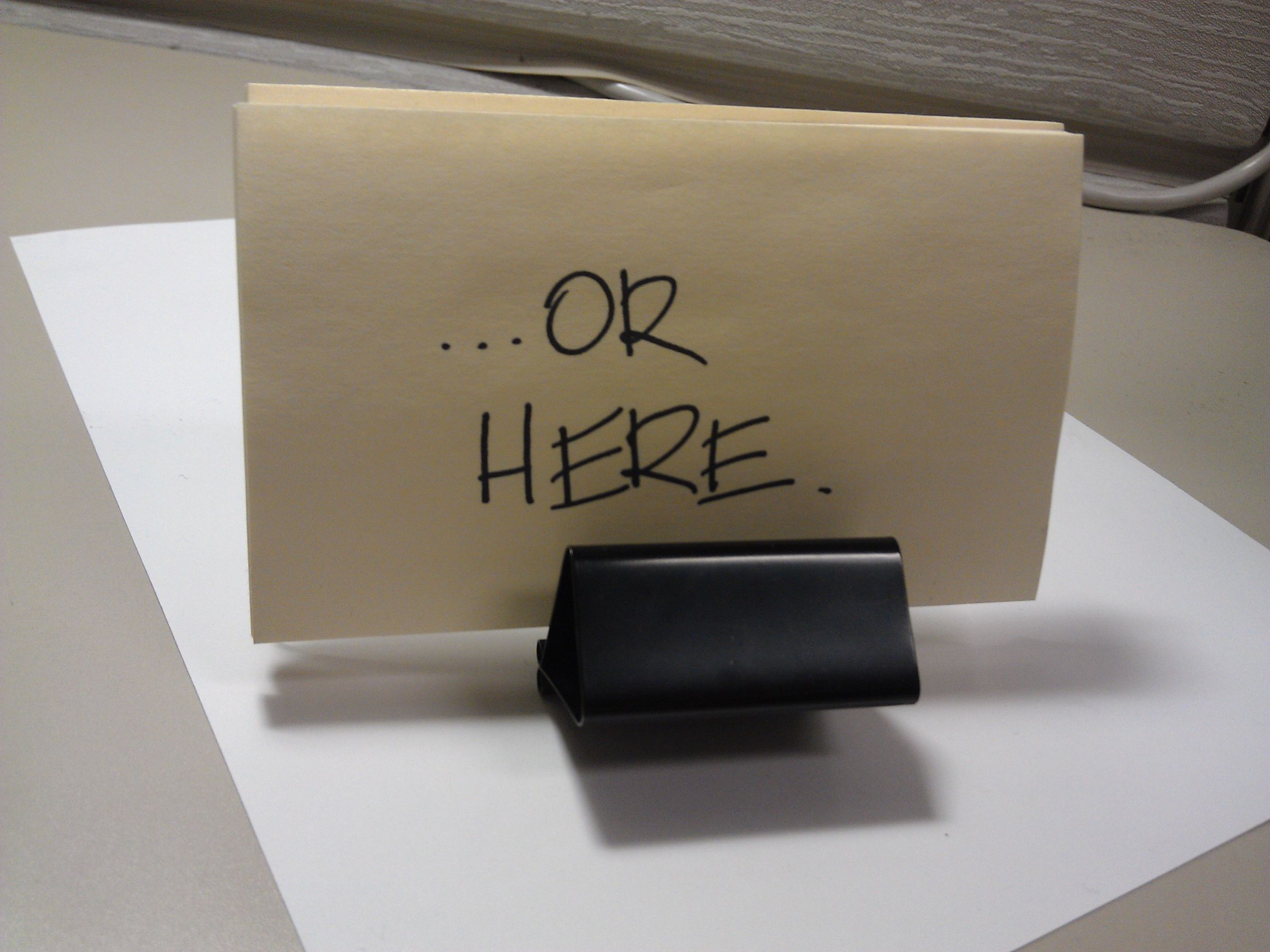 Three-binder-clip Smart Phone Holder : 4 Steps - Instructables