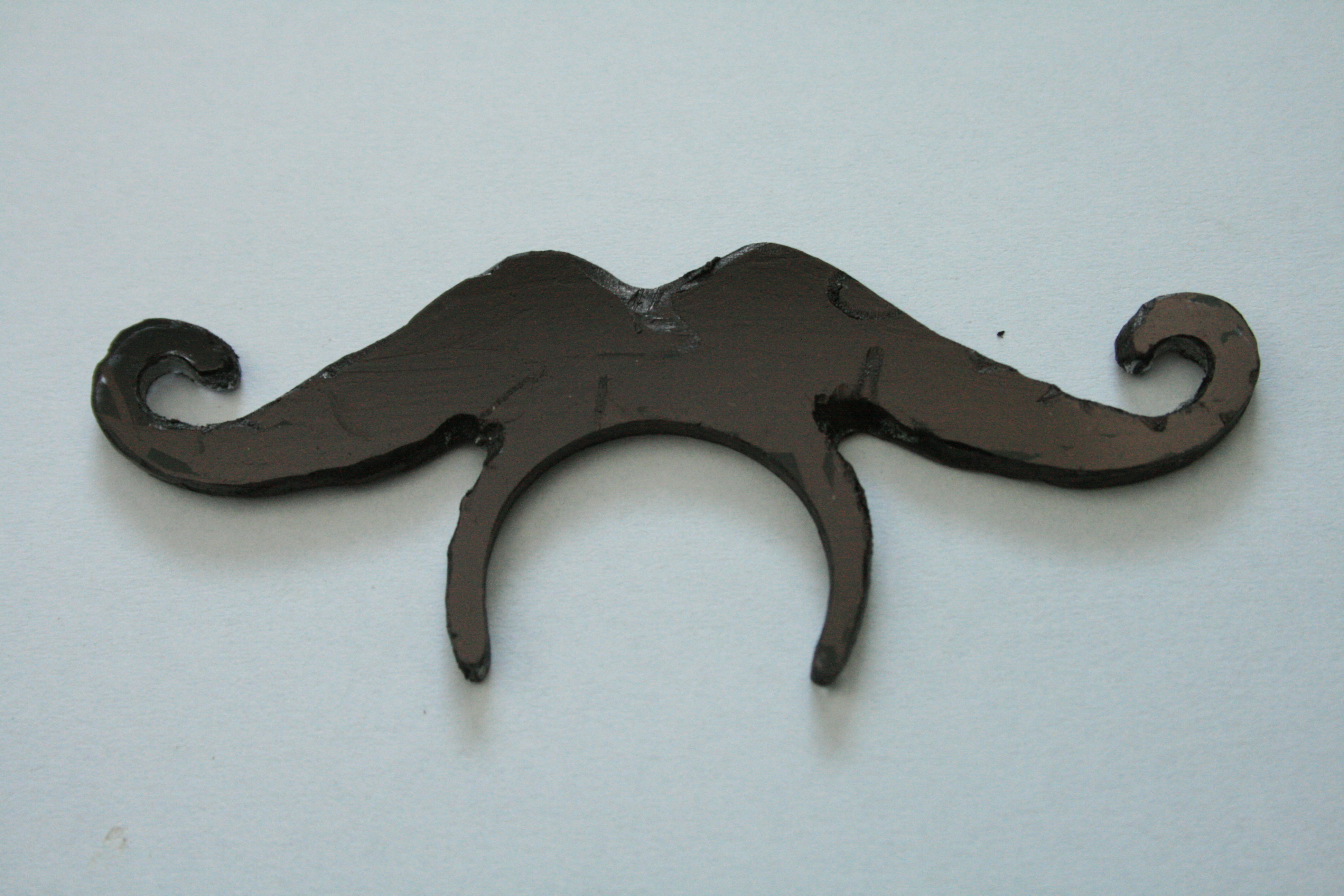 The Bottle Moustache : 8 Steps - Instructables