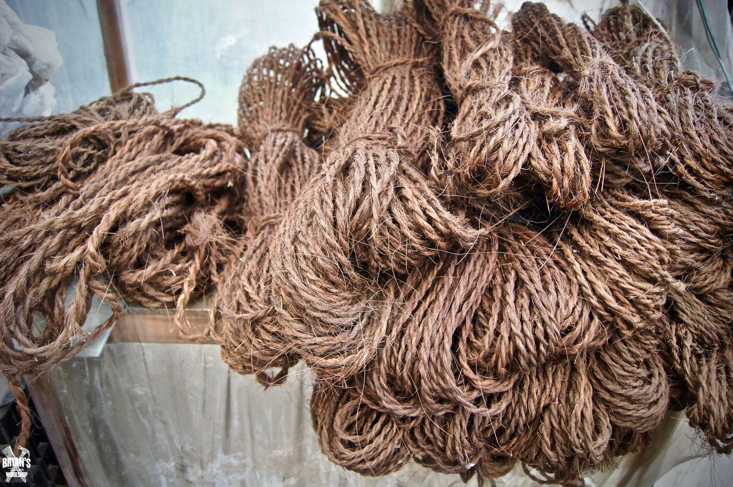 How to Make Rope Using Windmill Palm Tree Fiber! : 6 Steps (with ...