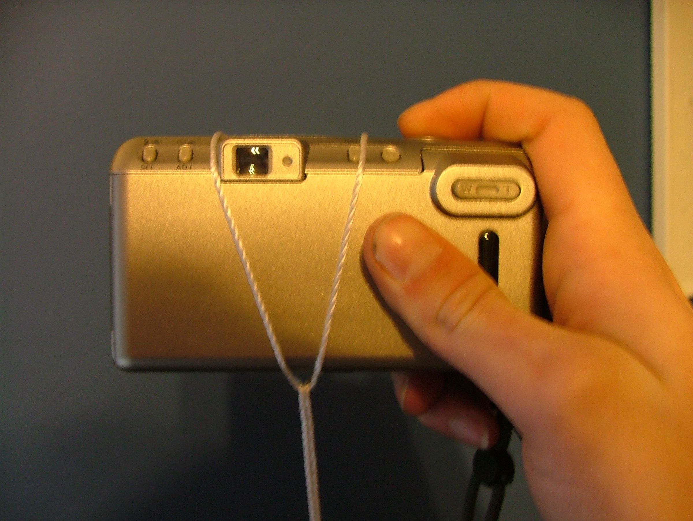 How to Steady a Camera With String : 6 Steps - Instructables