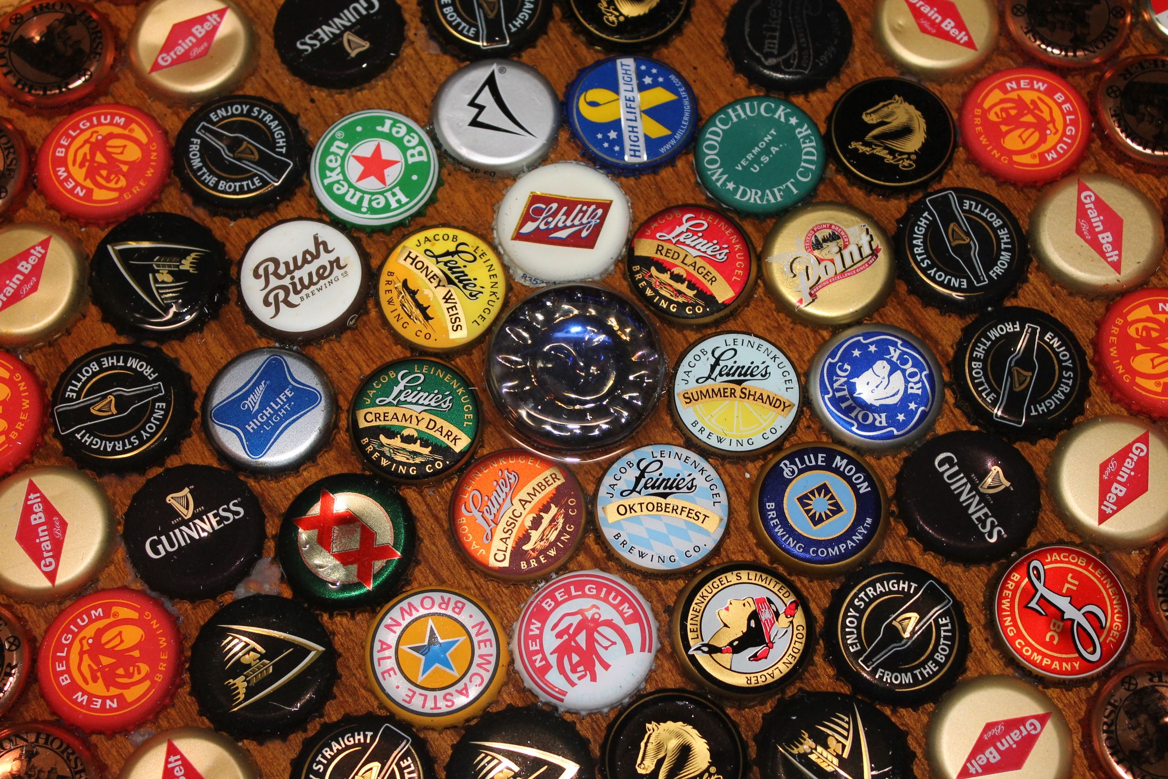 Bottle Cap Cabinet/ High Gloss Finish : 11 Steps - Instructables