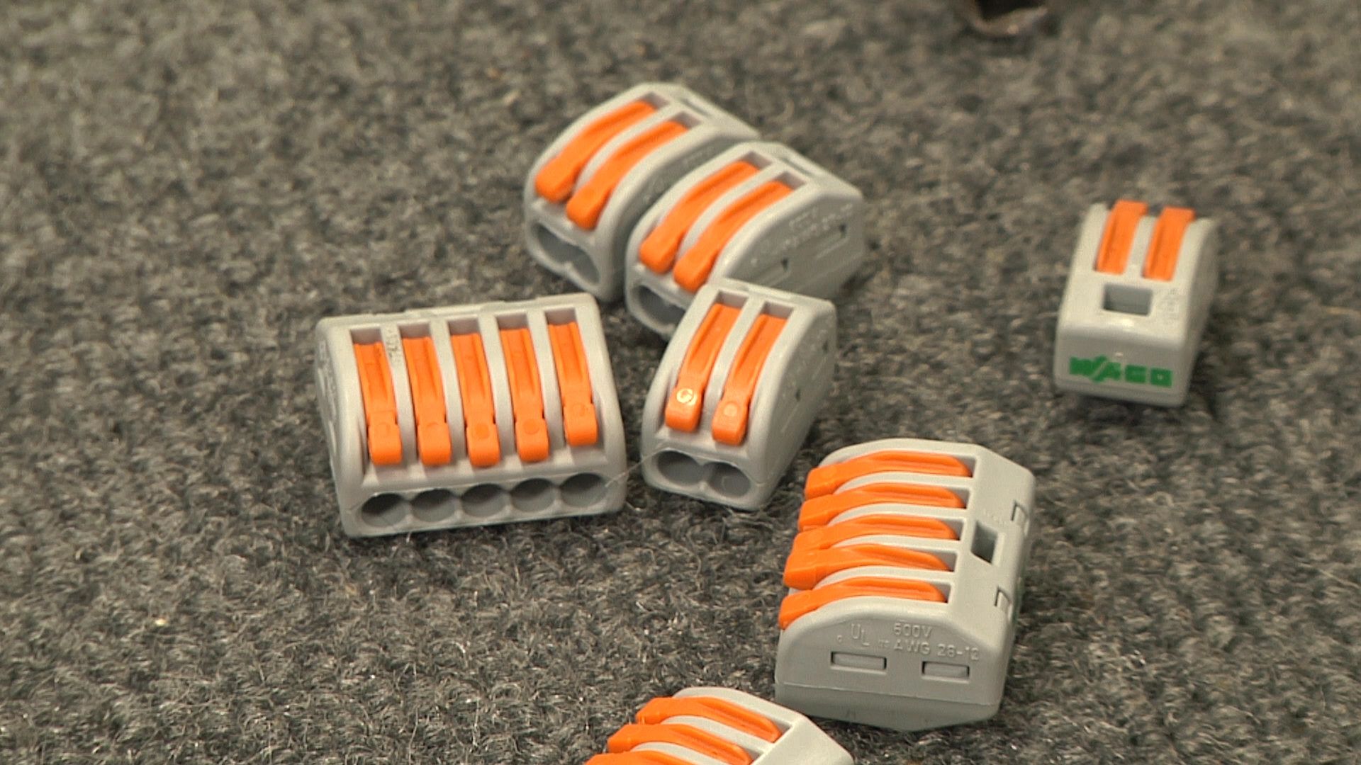 Ammo Can Solar Power Supply : 9 Steps (with Pictures) - Instructables