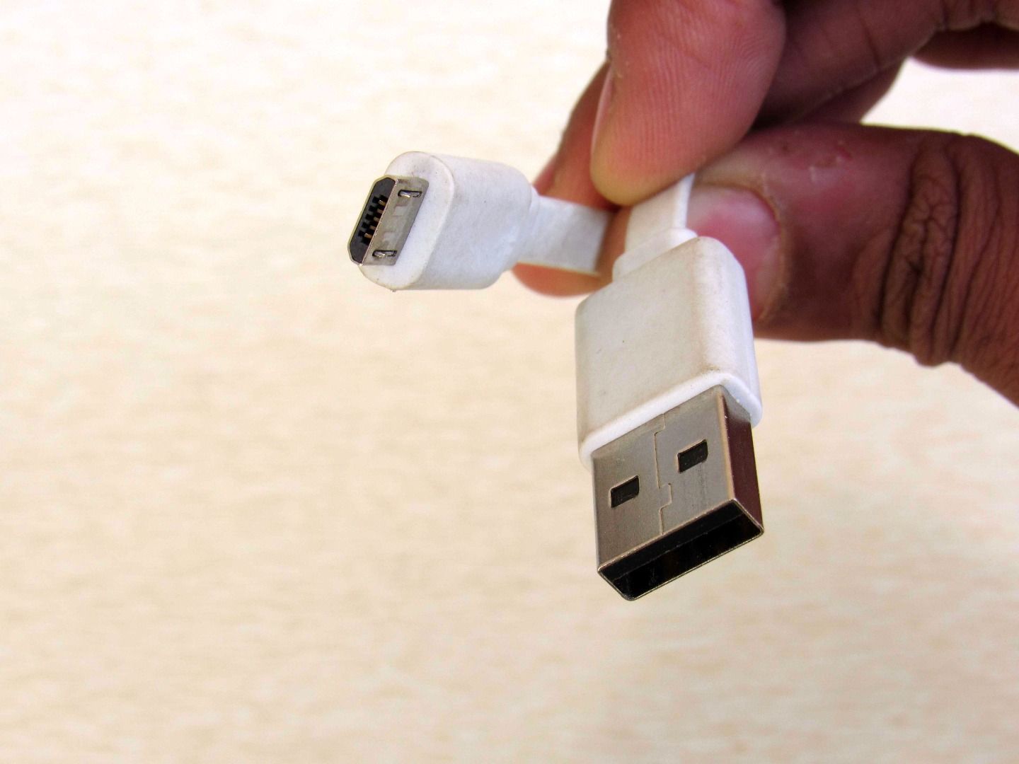 Mini Electric Screwdriver Tool in a Keychain ! - " World's Smallest ...