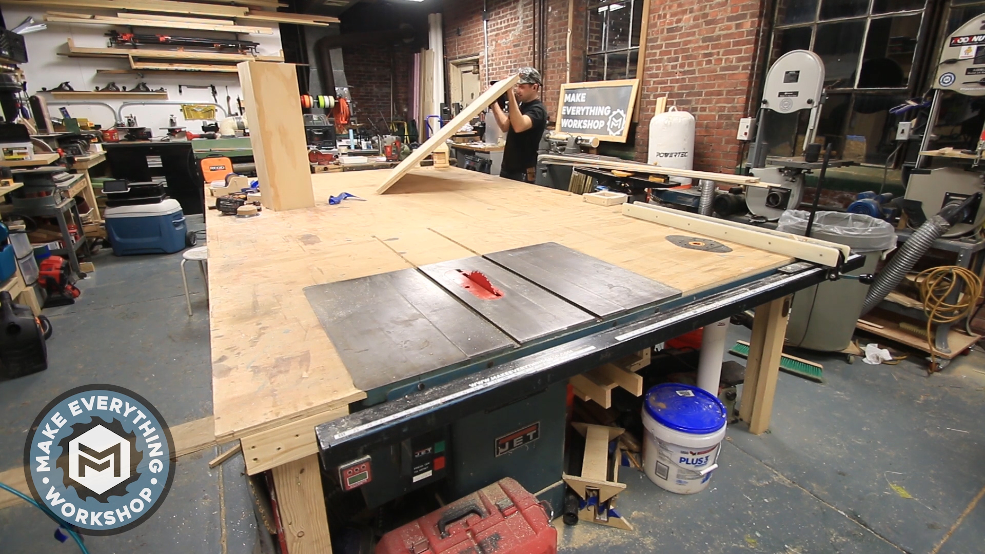 Making a Breakfast Nook (W/ Storage) & Kitchen Table : 18 Steps (with ...