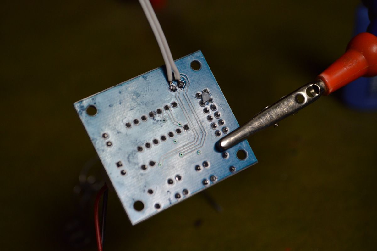 Sound Bending Machine - Intro to Circuit Bending : 9 Steps (with ...