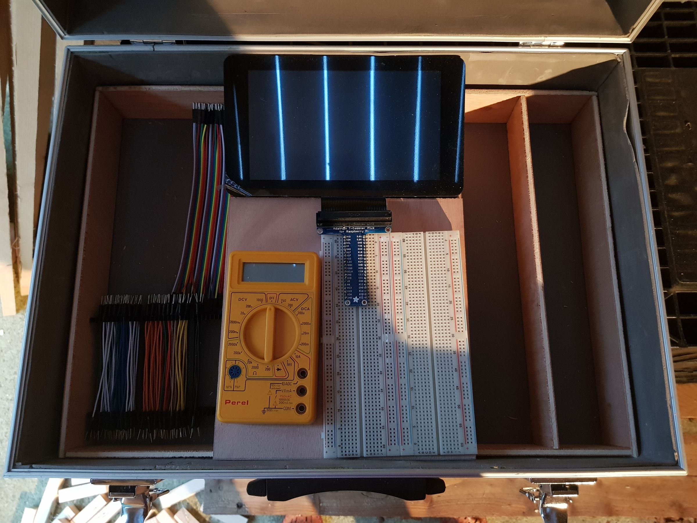 Portable Electronic Laboratory : 16 Steps - Instructables