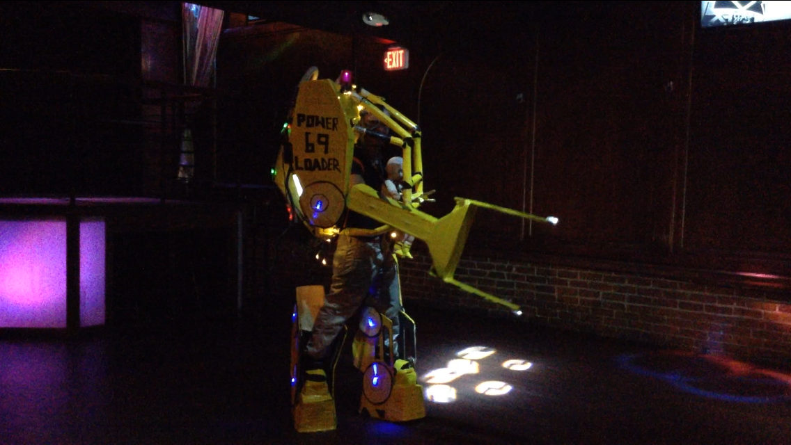 Power Loader: Baby Sigourney Weaver Alien (1979) Cardboard and Tape ...