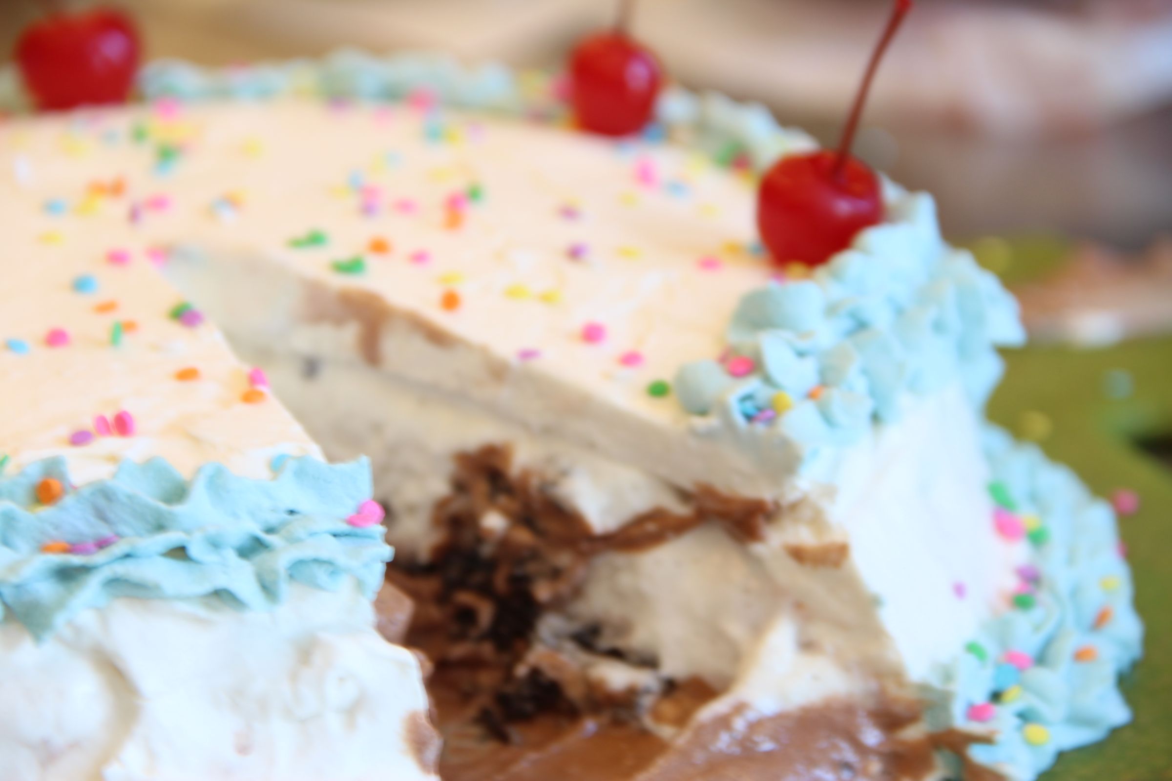 Homemade Ice Cream Cake : 11 Steps (with Pictures) - Instructables