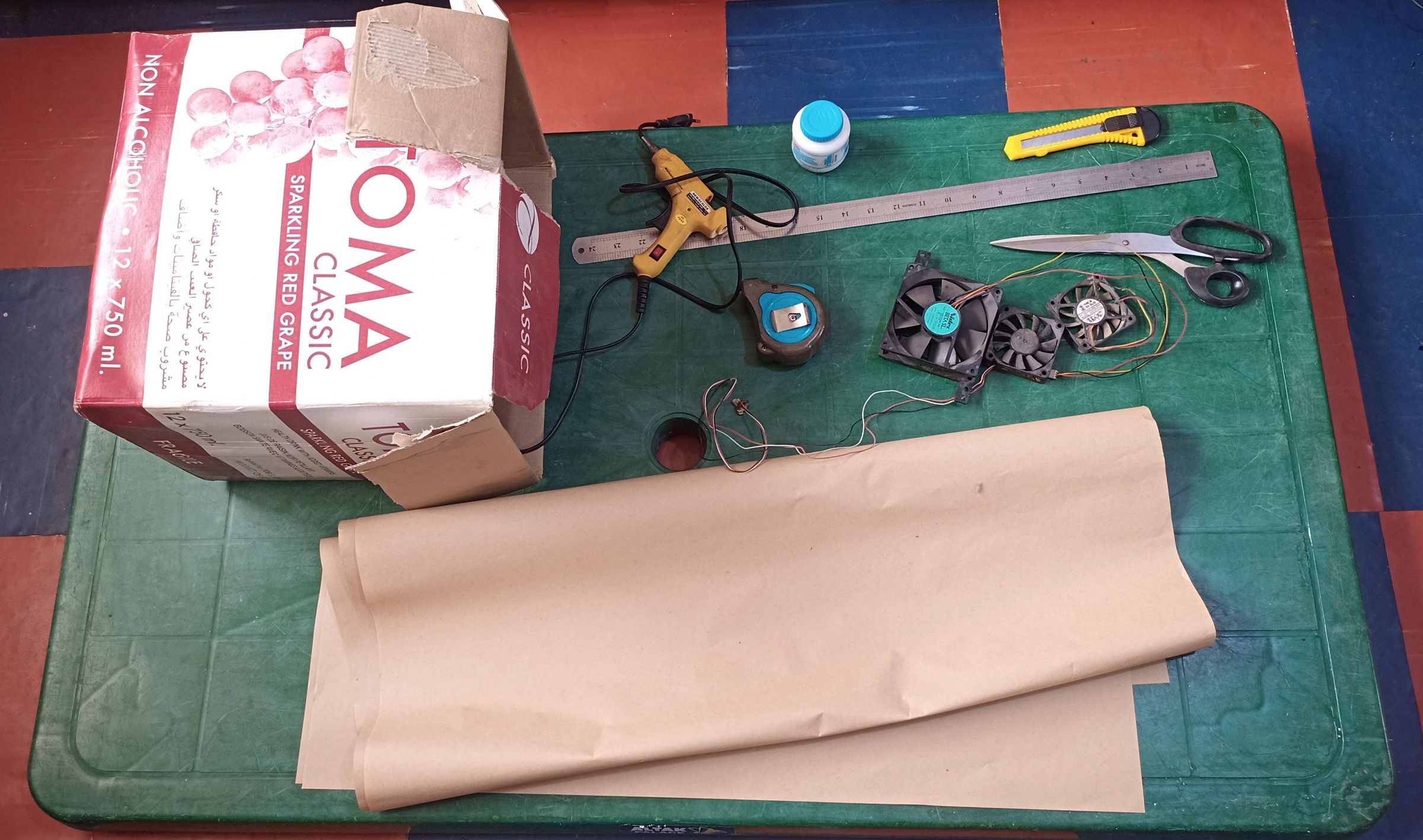 Cardboard Laptop Stand With Cooling Fan : 7 Steps - Instructables