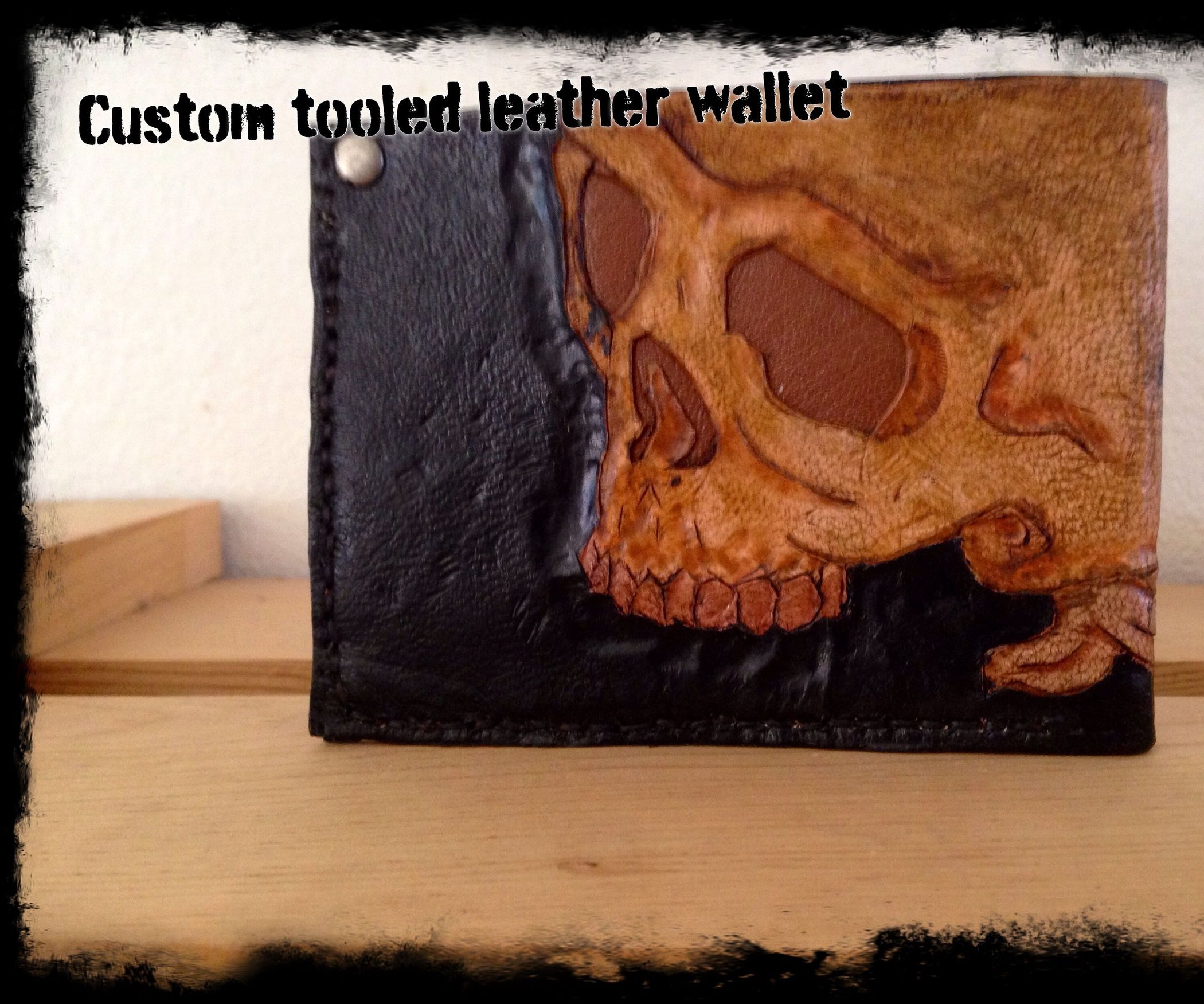 Make a Custom Leather Wallet - FREE PATTERN : 6 Steps (with Pictures ...