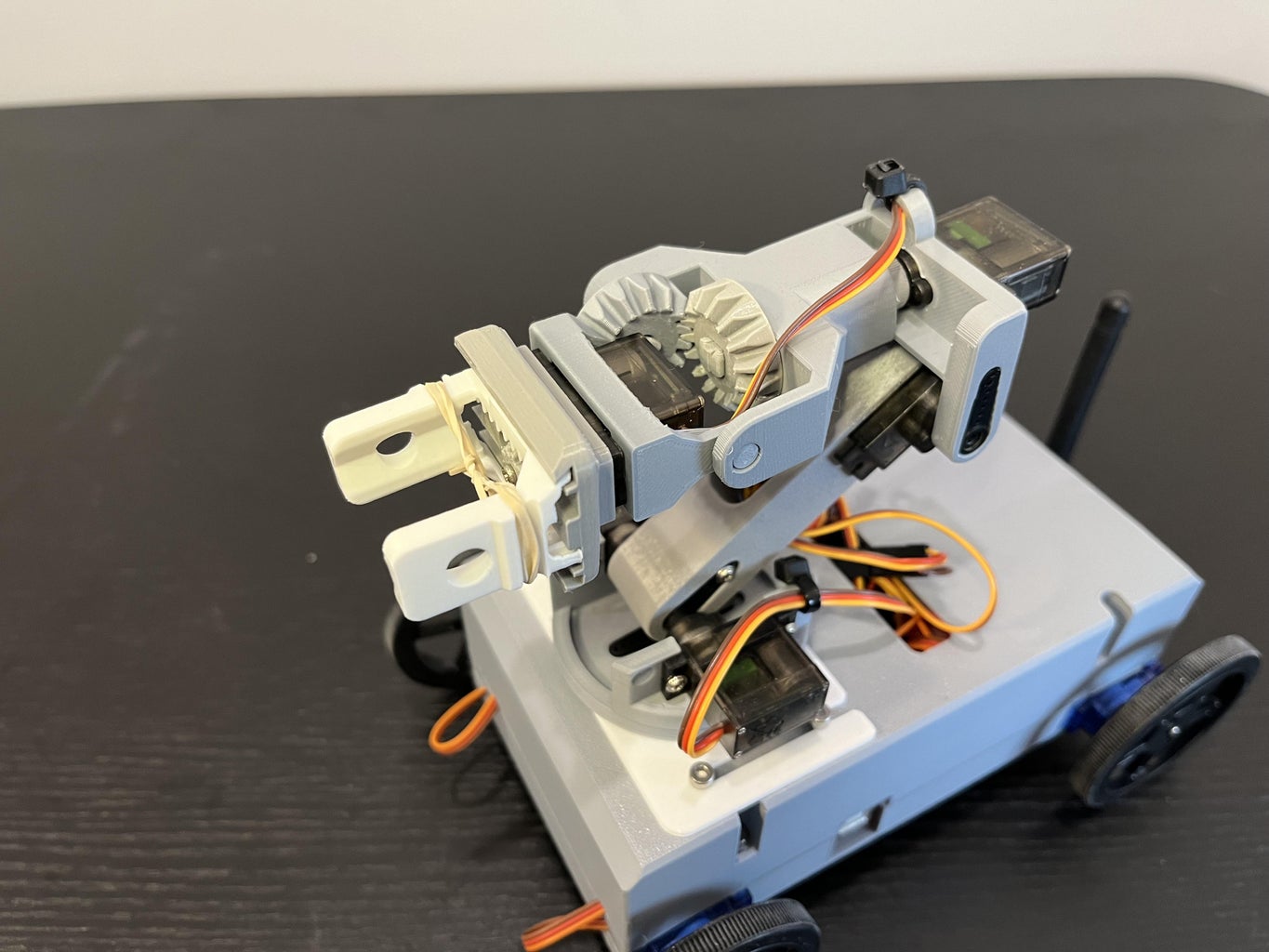 3d Printed Arduino Servo Platform With Robotic Arm 4 Steps Instructables