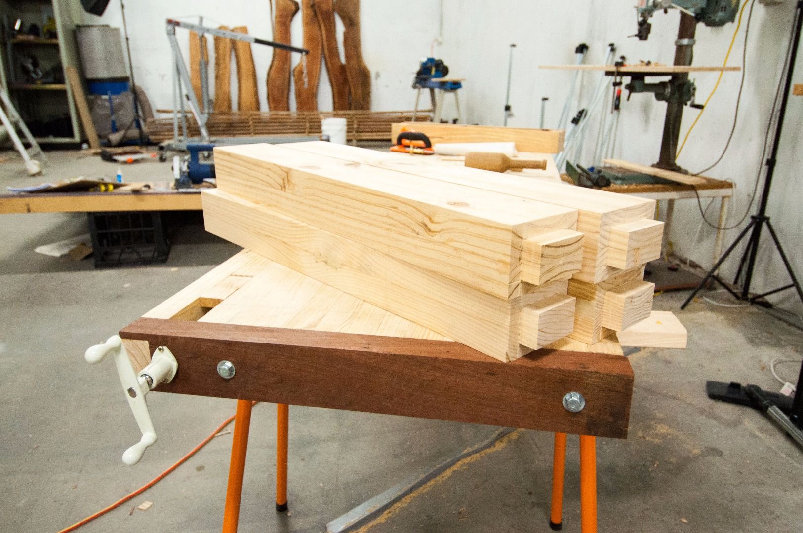 Build Your Own Roubo Style Workbench. (Project Intro and Wood Selection ...