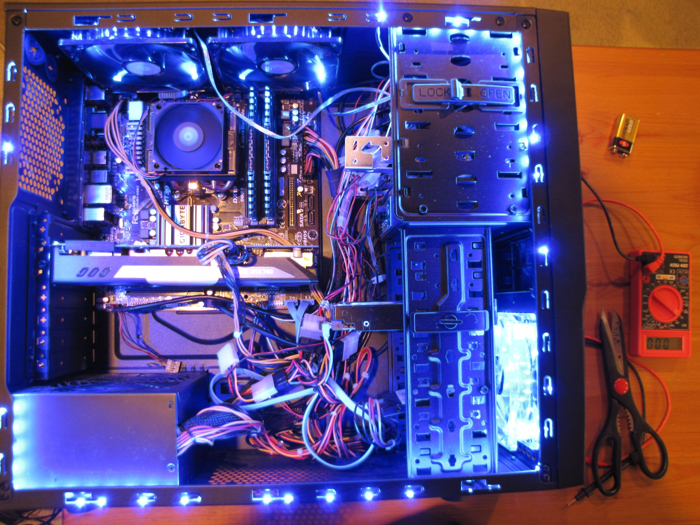 Custom Desktop Computer Lighting : 3 Steps - Instructables