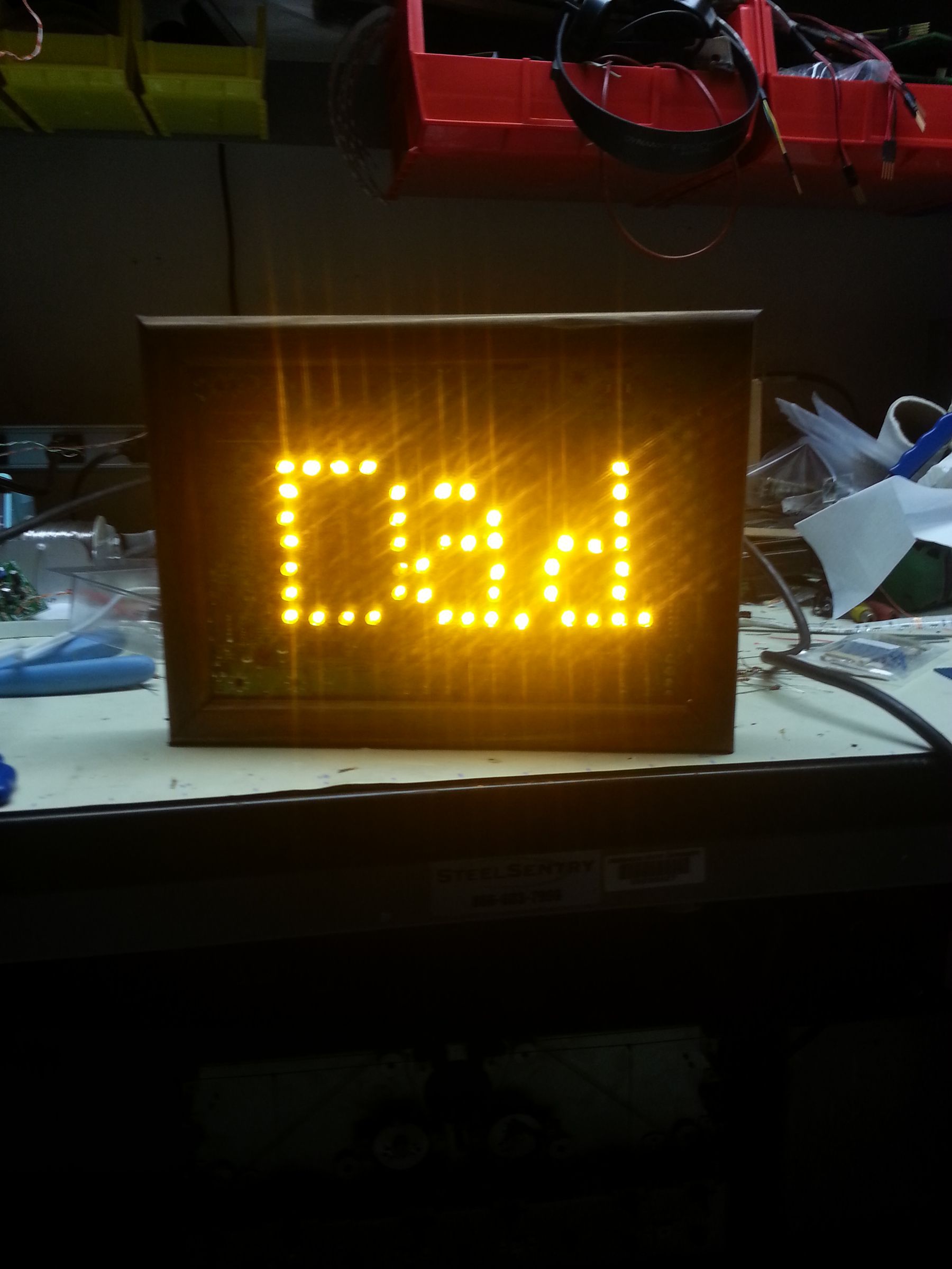 E-scrap LED Sign : 4 Steps - Instructables