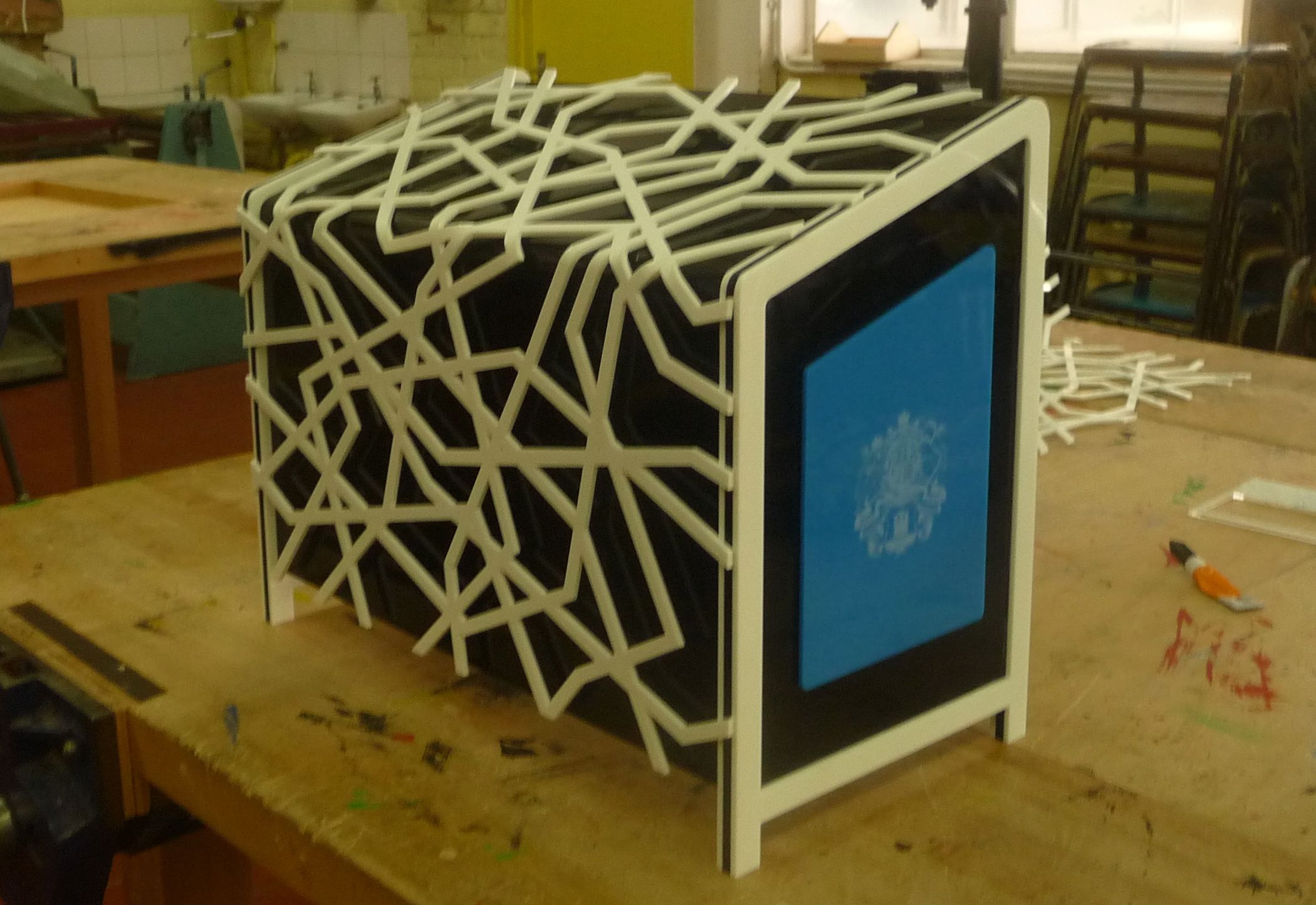 Birds Nest Bus Shelter - Instructables