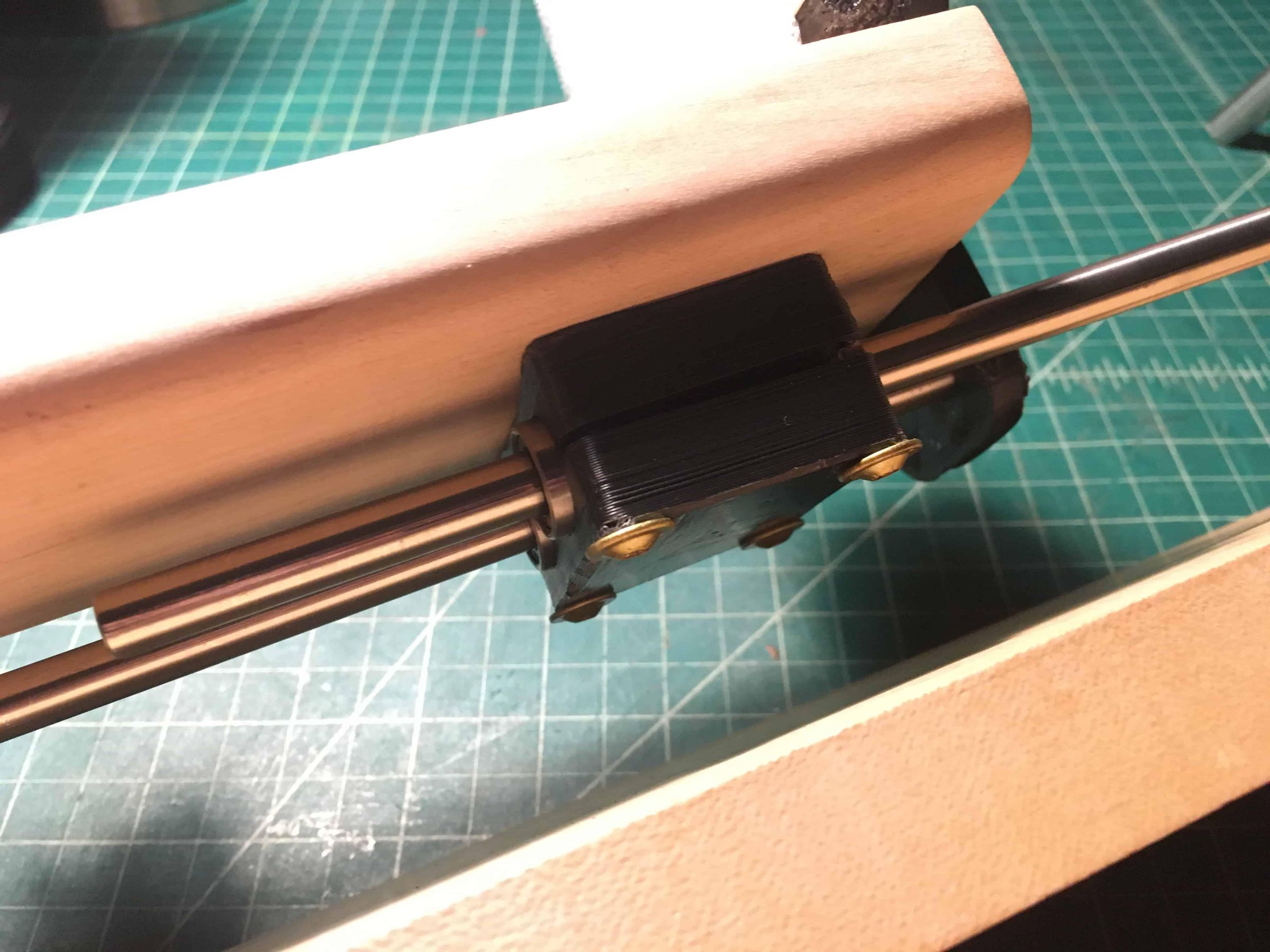 DRILL-POWERED SPRAYPAINT CAN SHAKER : 4 Steps (with Pictures ...