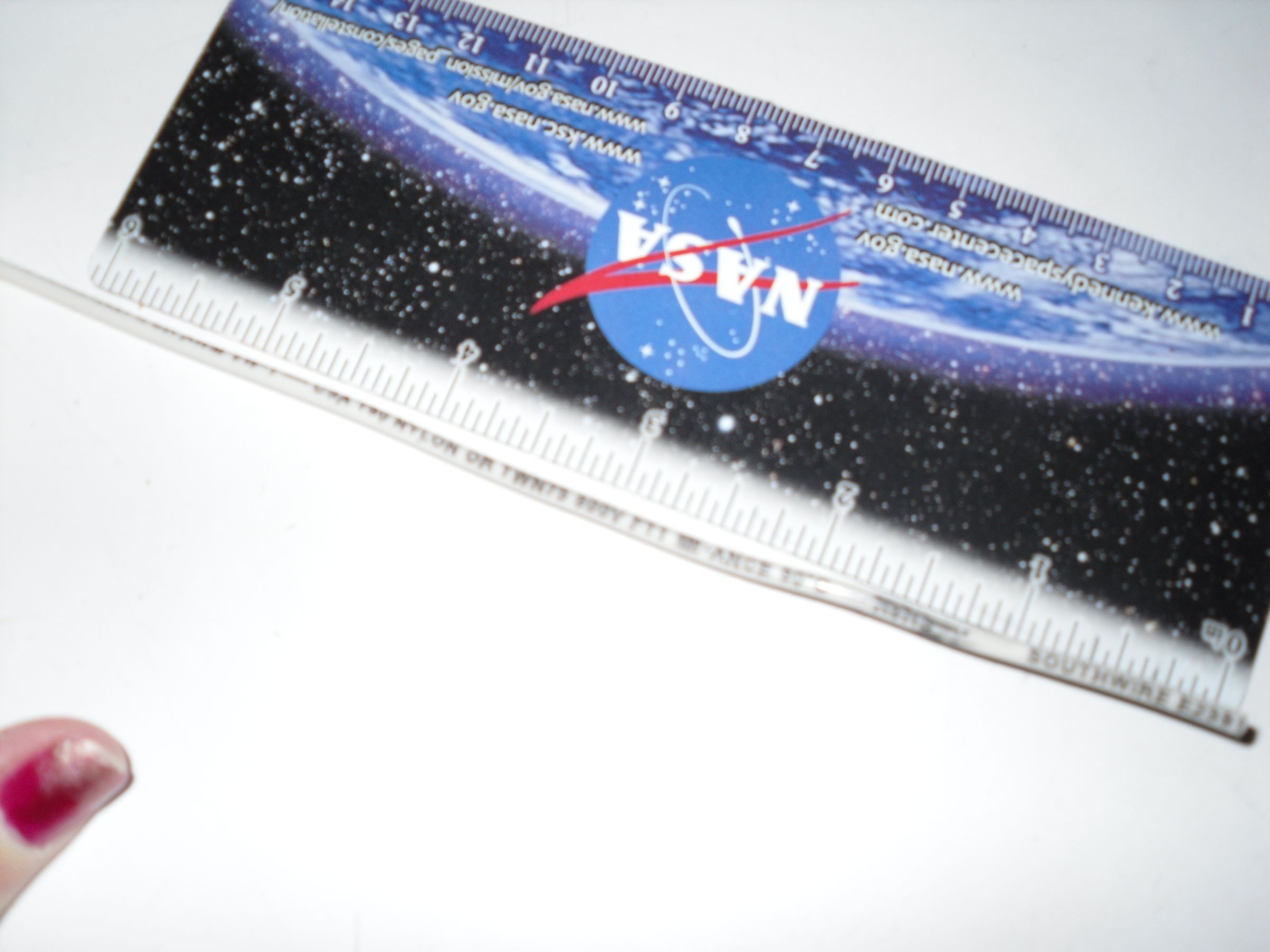 Hula Hoop Tree Ornament : 7 Steps - Instructables