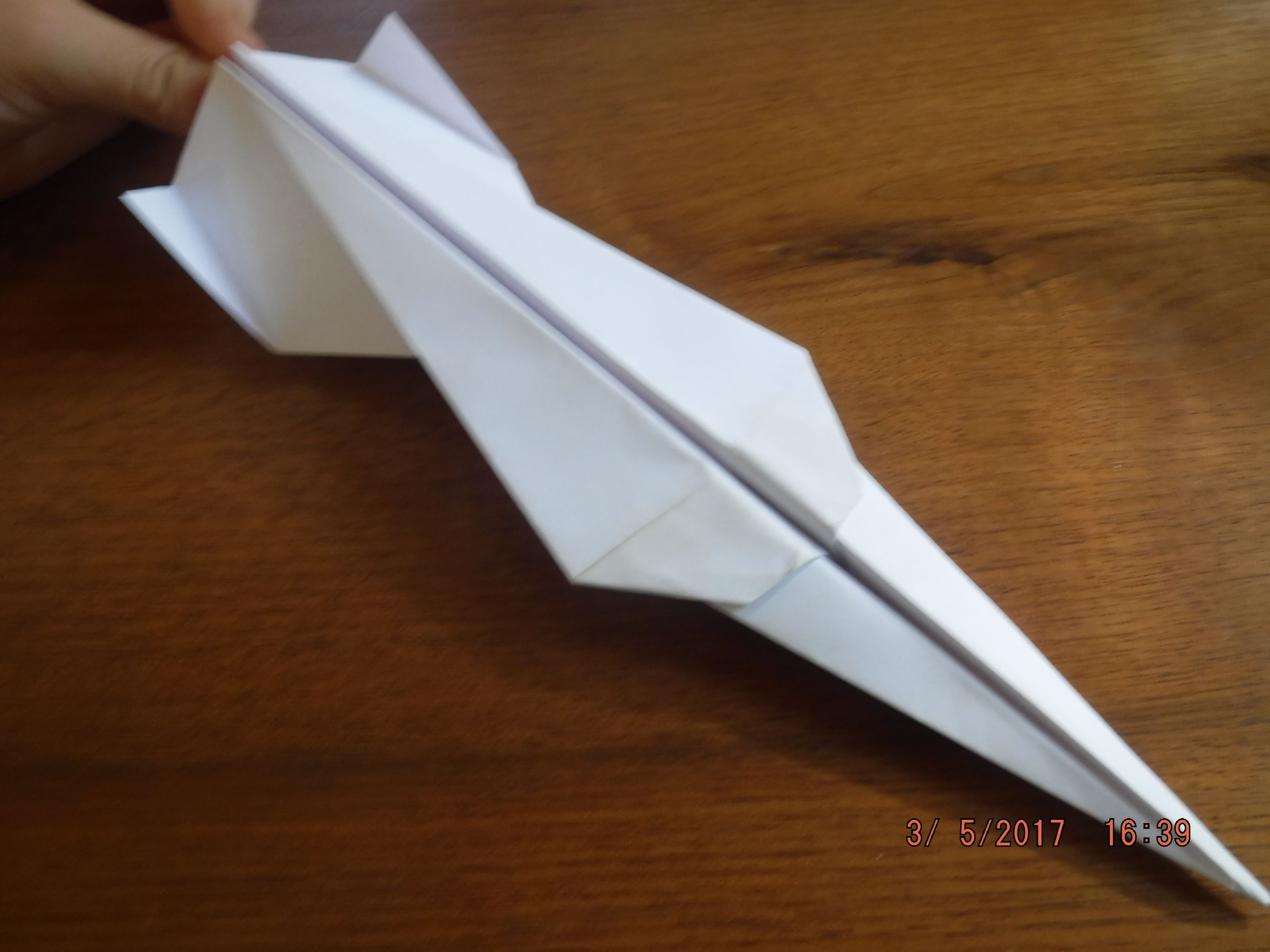 Hawk Paper Airplane : 6 Steps - Instructables